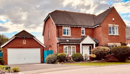 Trowbridge Estate Agents | Purplebricks