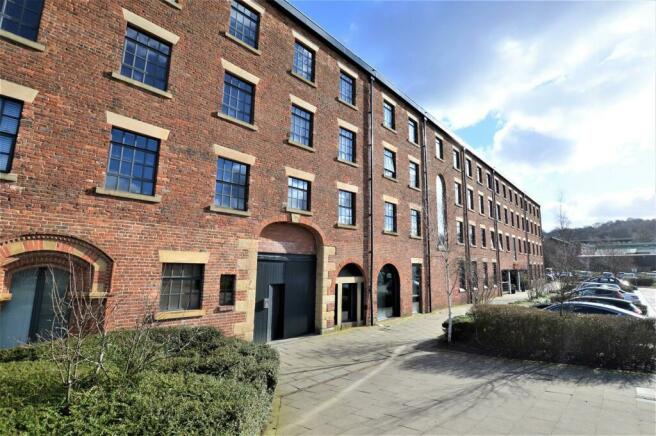 2 bedroom duplex for sale in Castle Street, Stalybridge, SK15 1AS