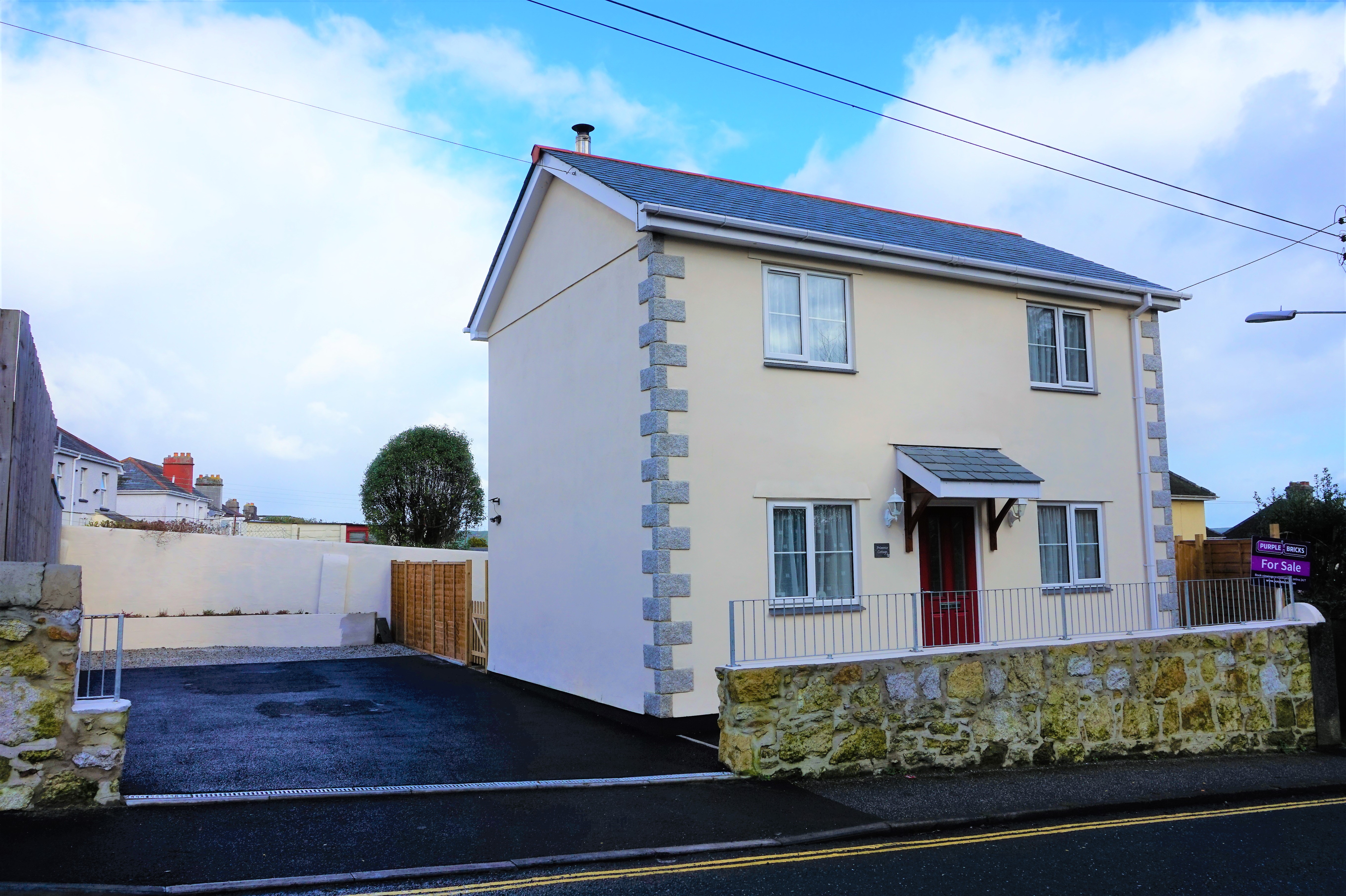 3 bedroom detached house for sale in Middleway, Par, PL24 2LB