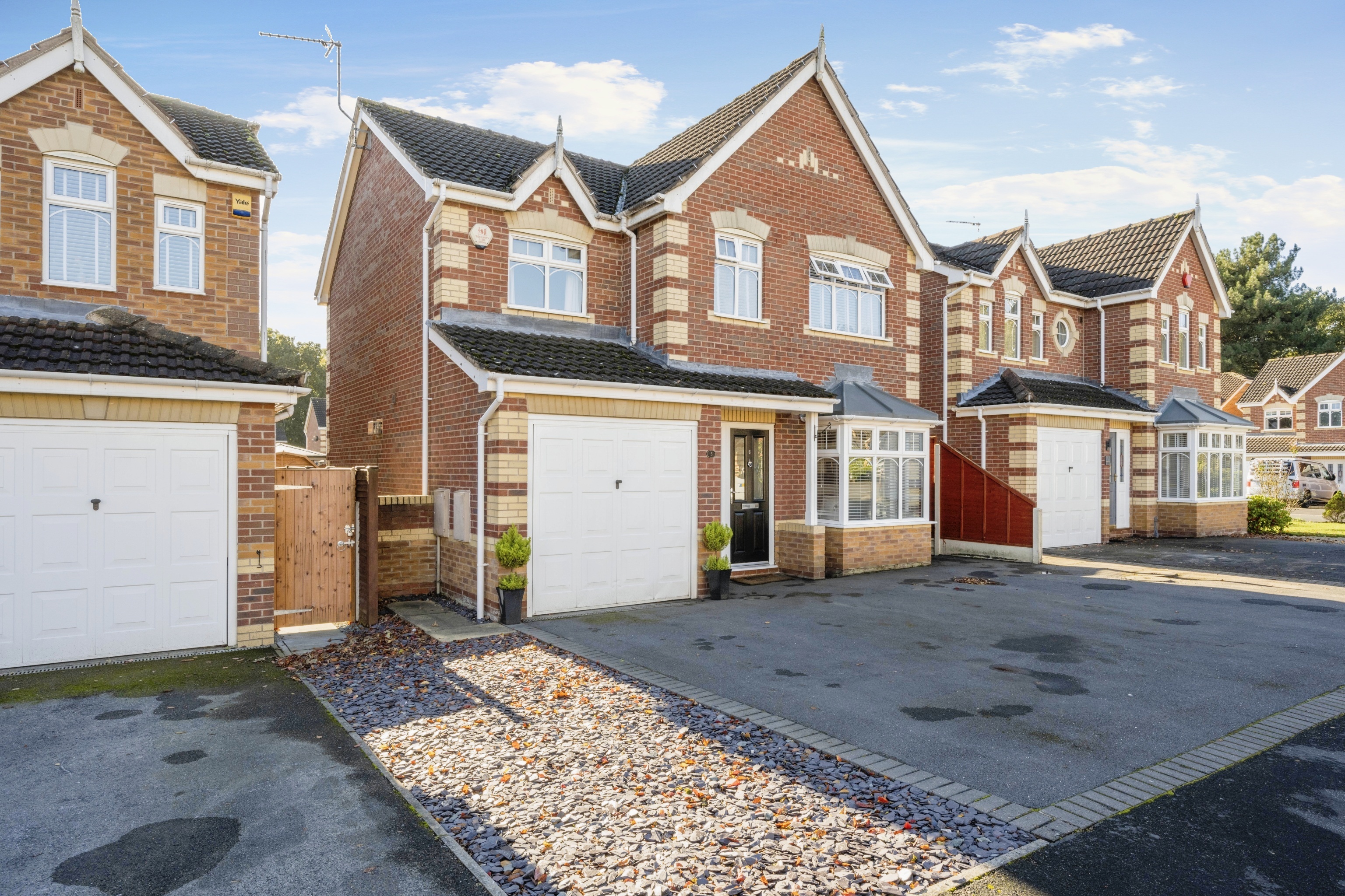 4 bedroom detached house for sale in Acer Croft, Armthorpe, Doncaster ...