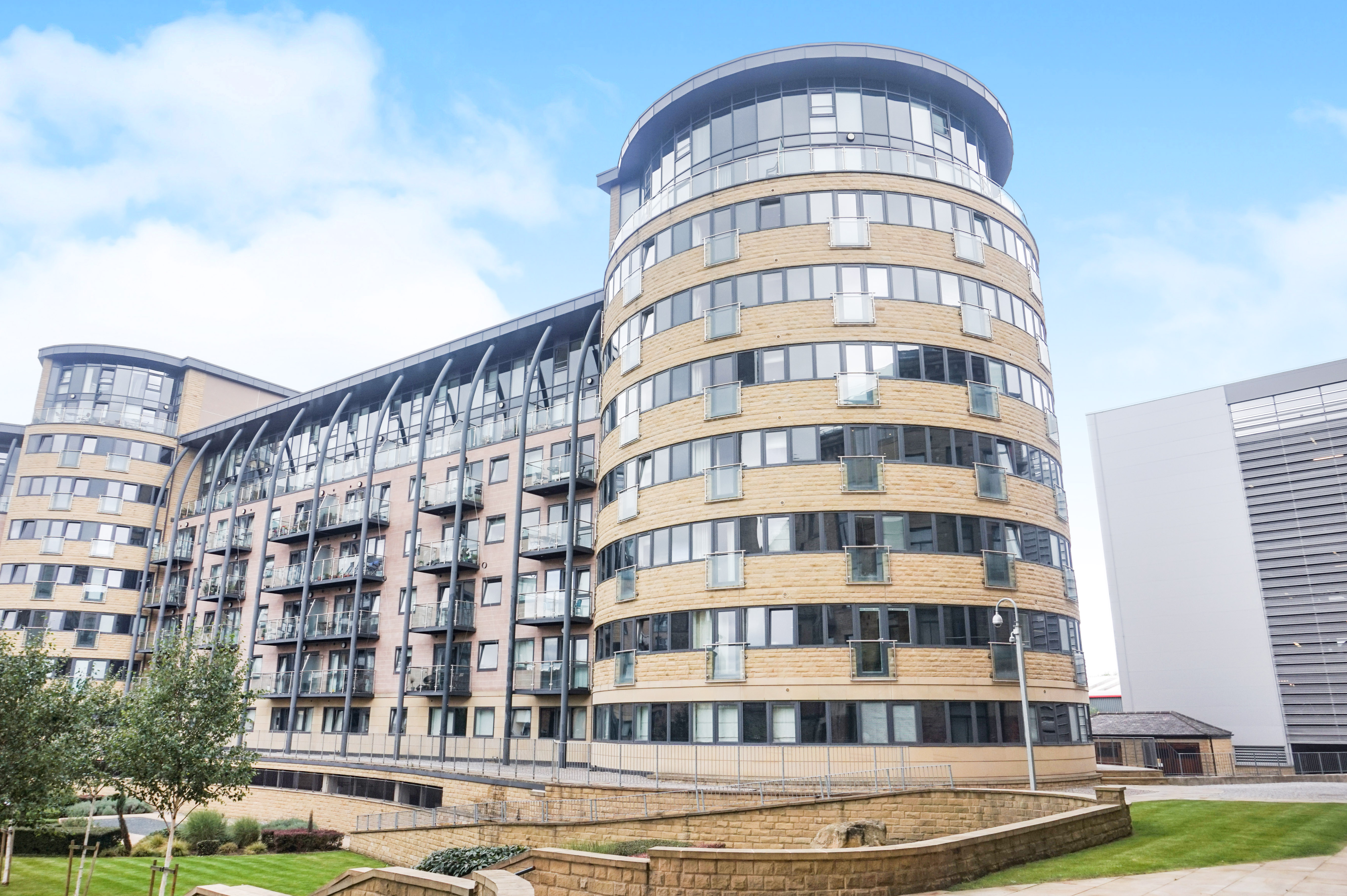 1 bedroom flat for sale in Salts Mill Road, Shipley, BD17 7DG