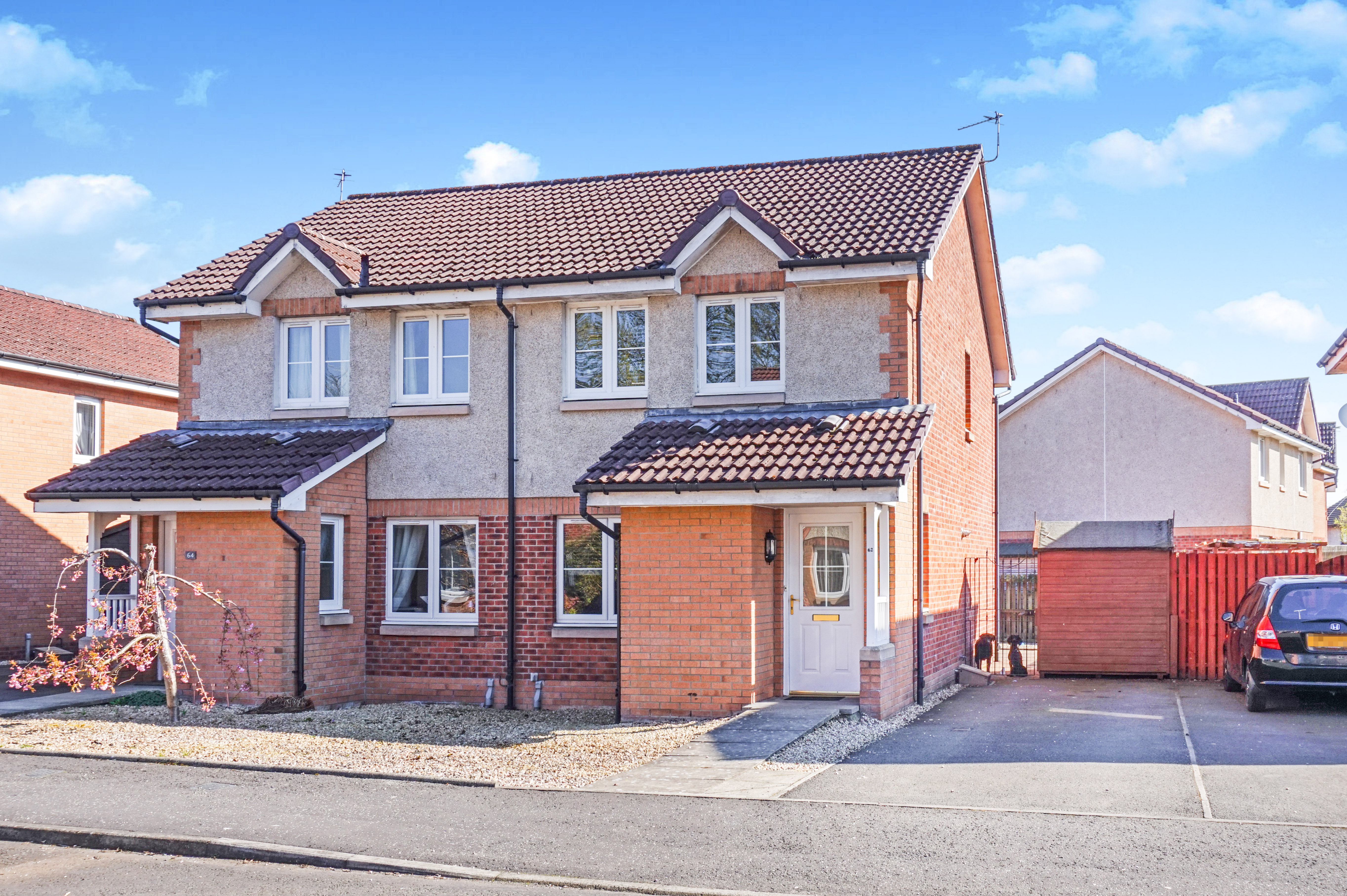 3 bedroom semi-detached house for sale in Kennedy Way, Airth, FK2 8GG
