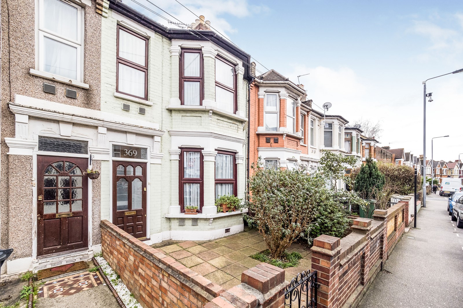 4 bedroom terraced house for sale in Grove Green Road, London, E11 4AQ
