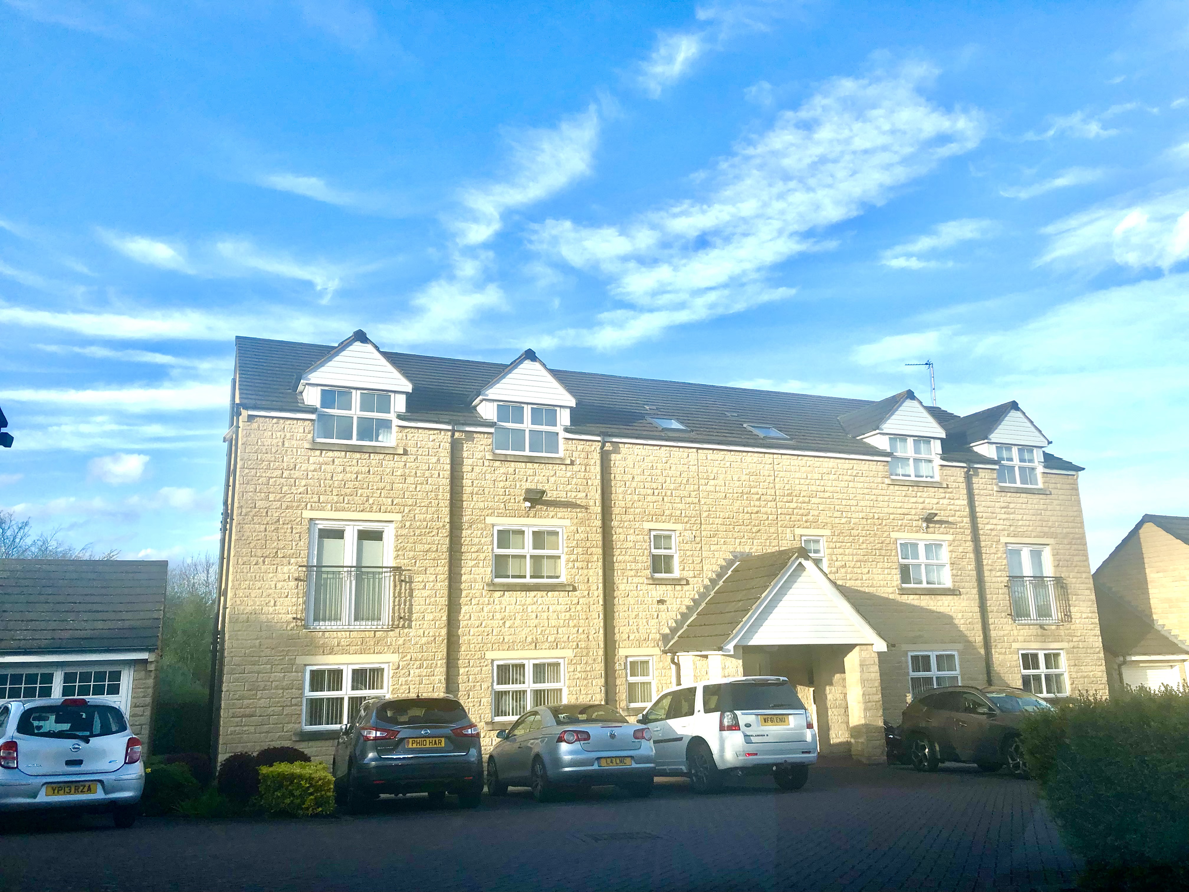 2 bedroom flat for sale in Tannery Court, Barnsley, S75 3DY