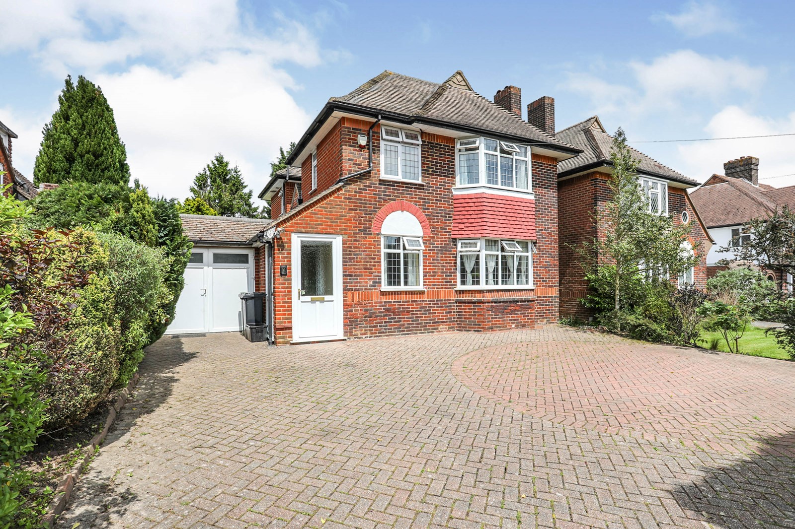 3 bedroom detached house for sale in Tattenham Way, Burgh Heath, KT20 5NJ