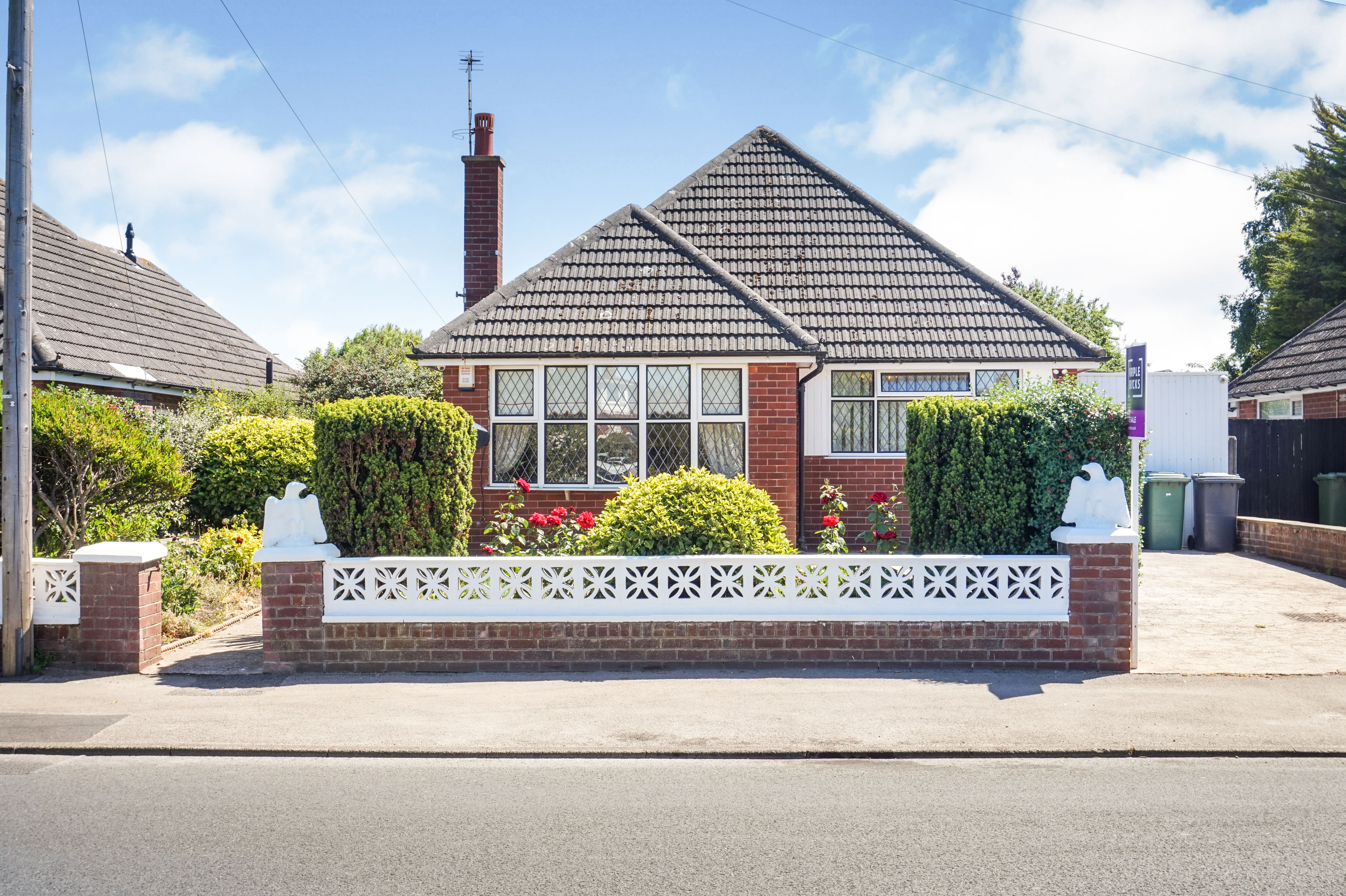 2 bedroom detached bungalow for sale in Kilnhouse Lane, Lytham St ...