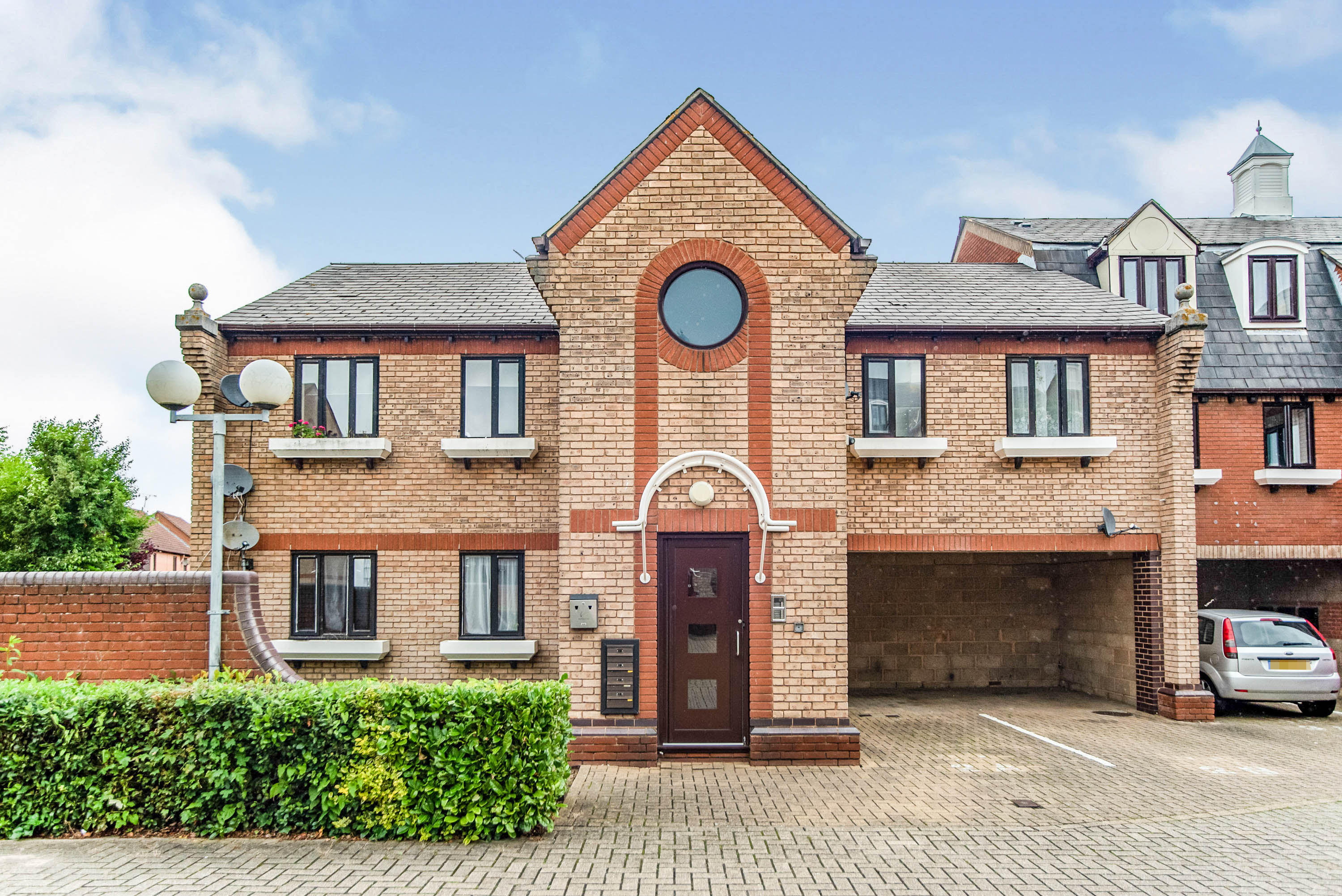 apartment for sale in Brick Court, Grays, RM17 6PL