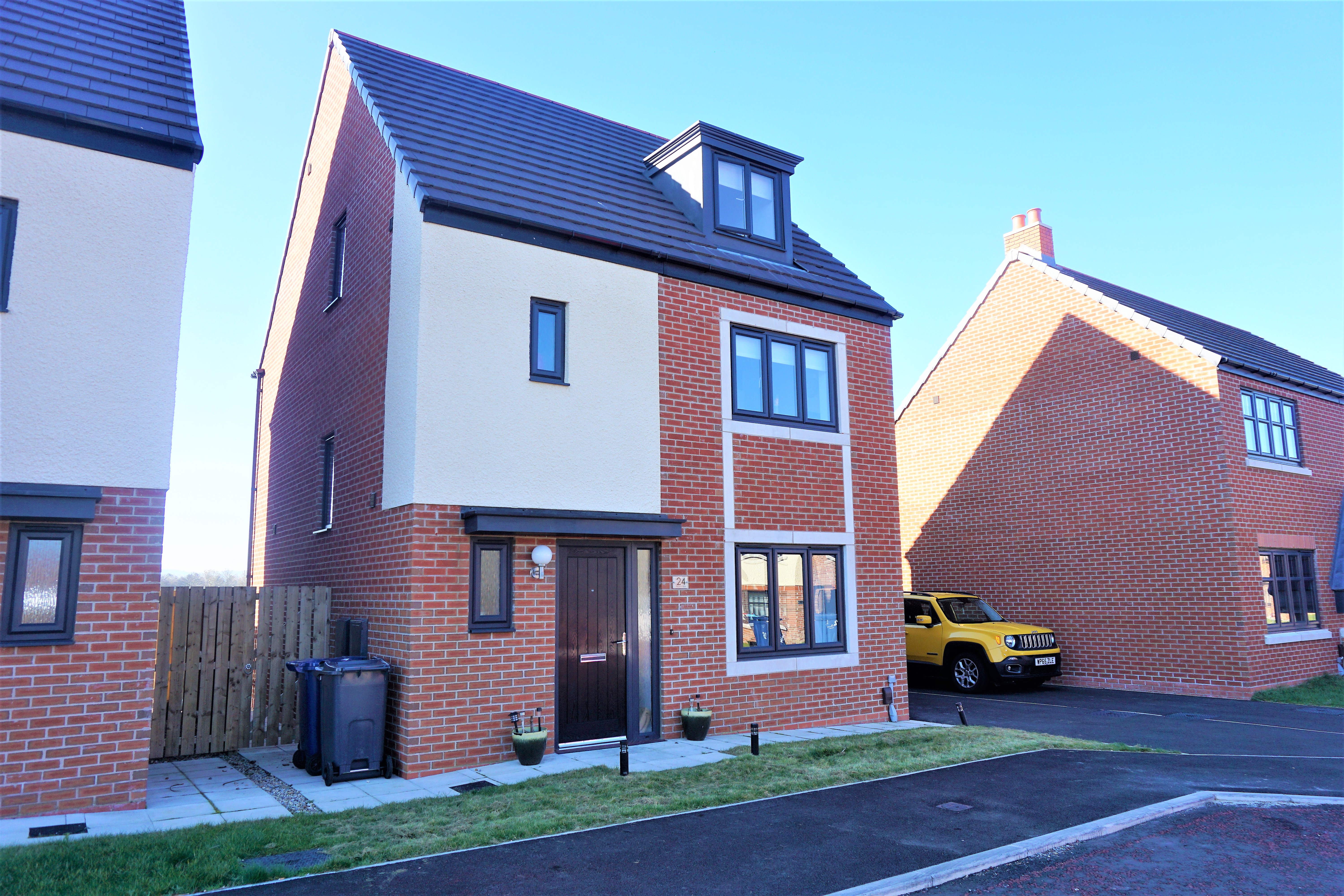 4 bedroom detached house for sale in Regent Drive, Hebburn, NE31 2EF