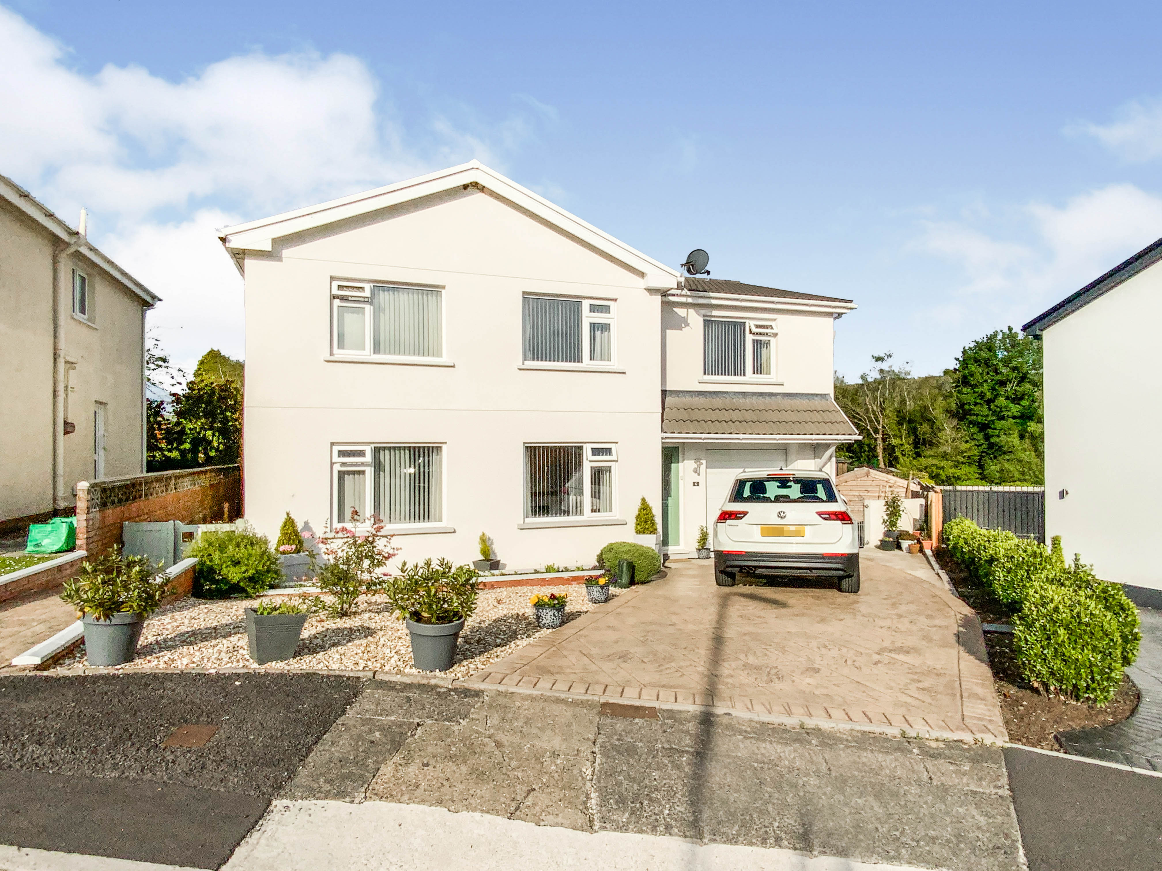 4 bedroom detached house for sale in Stanley Place, Cadoxton, SA10 8BE