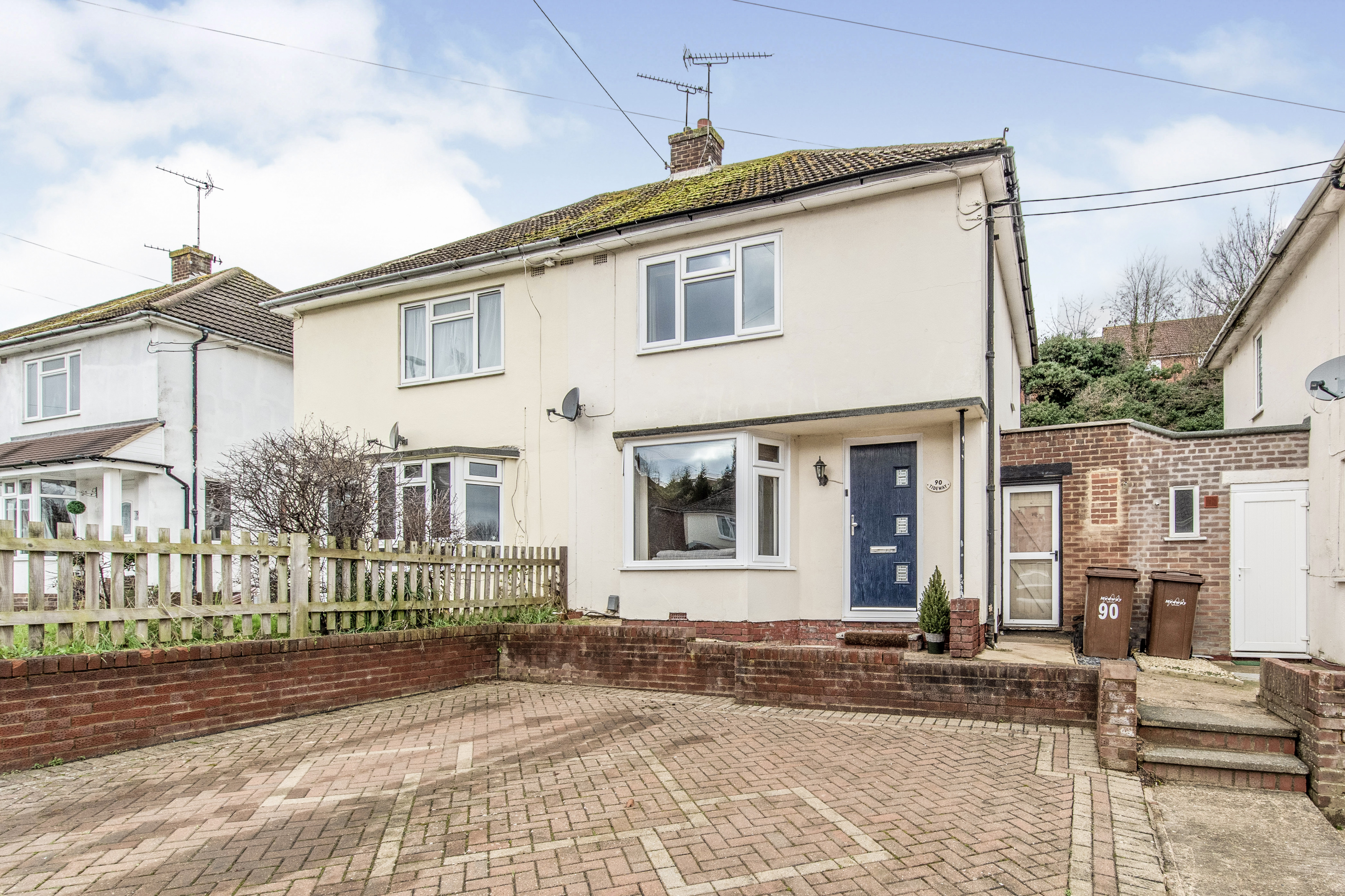 2 bedroom semi-detached house for sale in The Tideway, Rochester, ME1 2NN