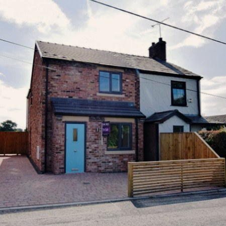 3 bedroom semi-detached house for sale in Stoneley Road, Crewe, CW1 4NE