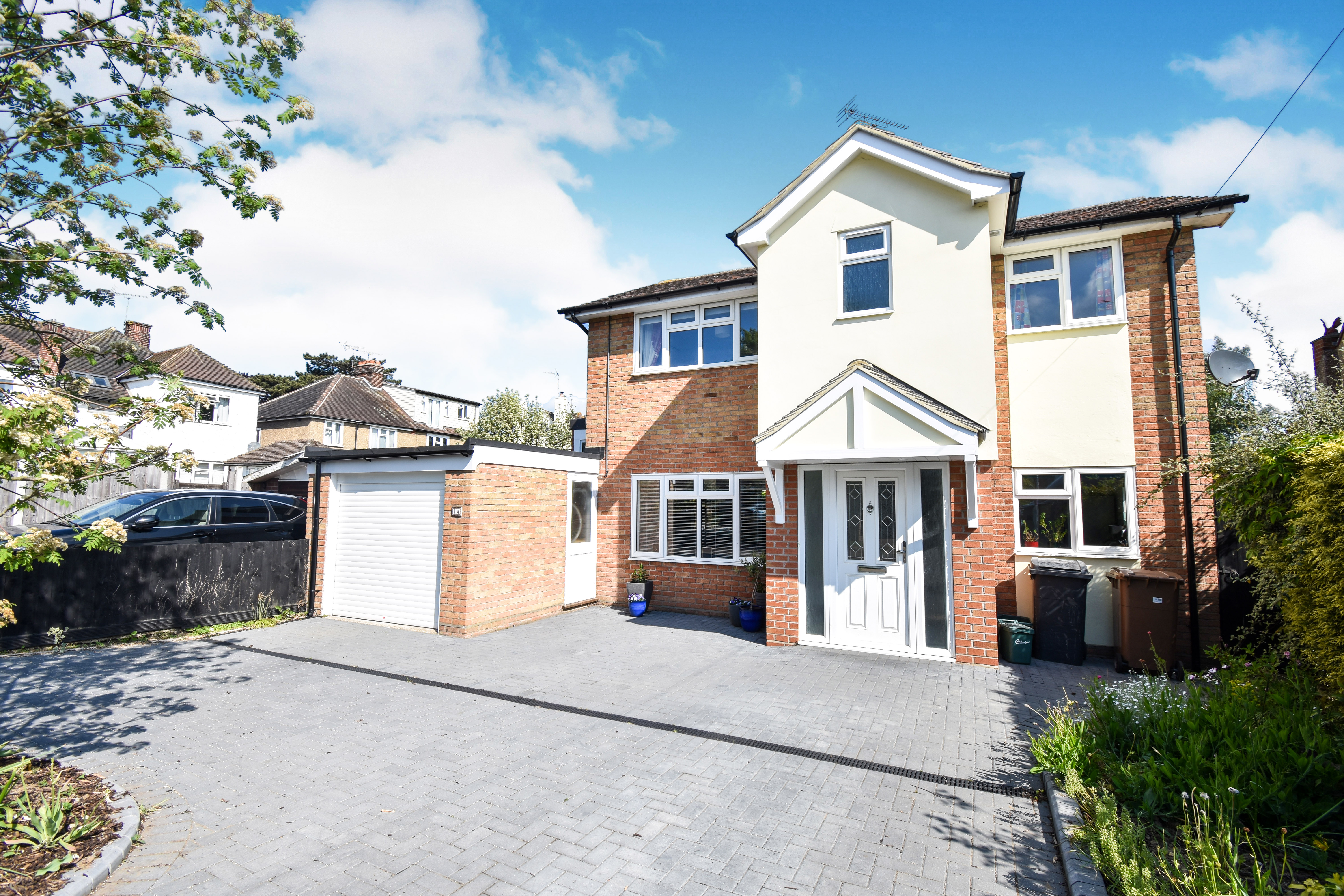 4 bedroom detached house for sale in Fourth Avenue, Chelmsford, CM1 4EZ