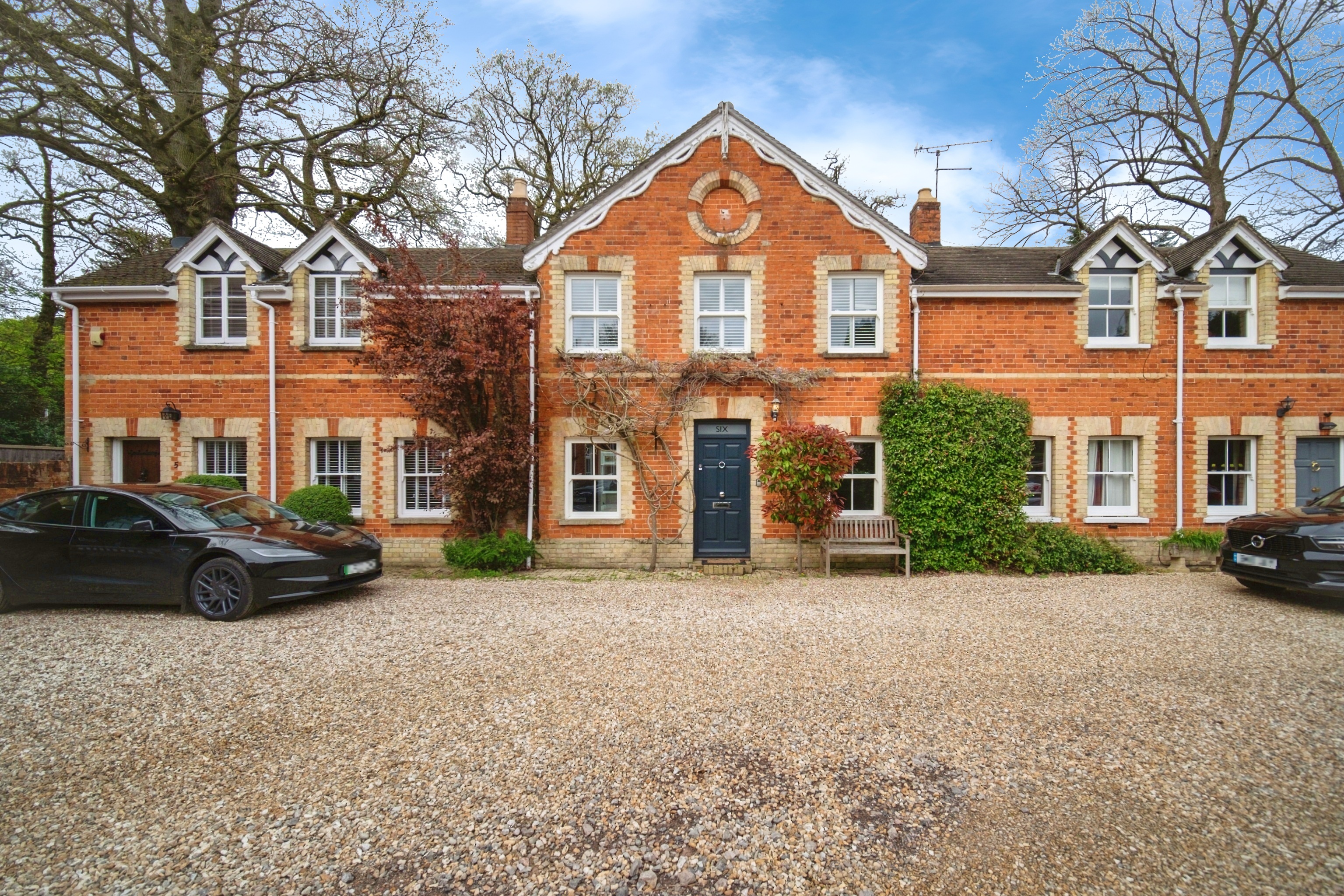 3 bedroom terraced house for sale in Swinley Road, Ascot, SL5 8BD