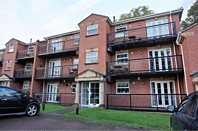 2 bedroom apartment for sale in Coundon House Drive, Coventry, CV6 1EW