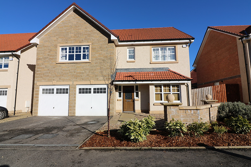 5 bedroom detached house for sale in Thomson Drive, Falkirk, FK2 9GN