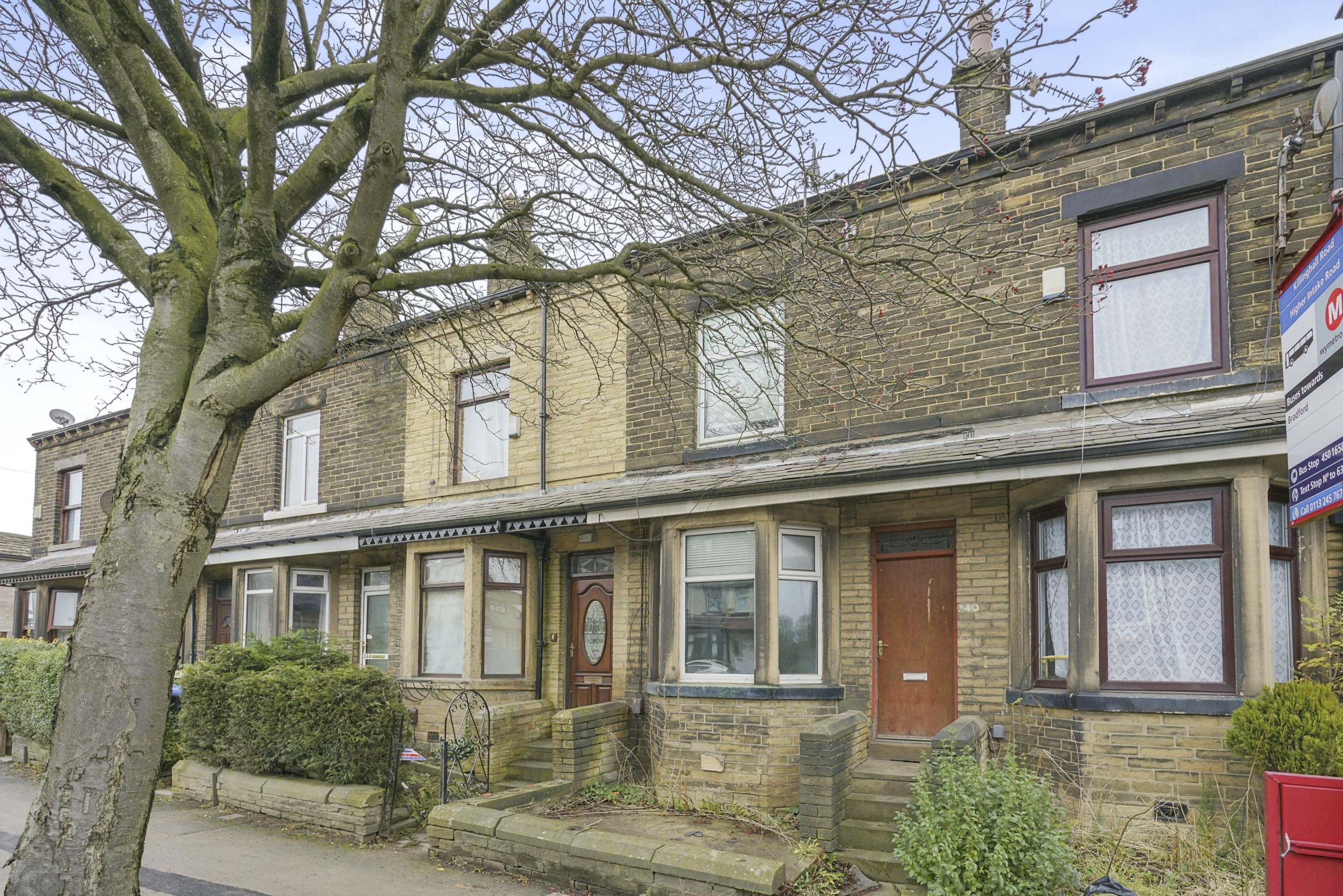 3 bedroom terraced house for sale in Killinghall Road, Bradford, BD2 4SE