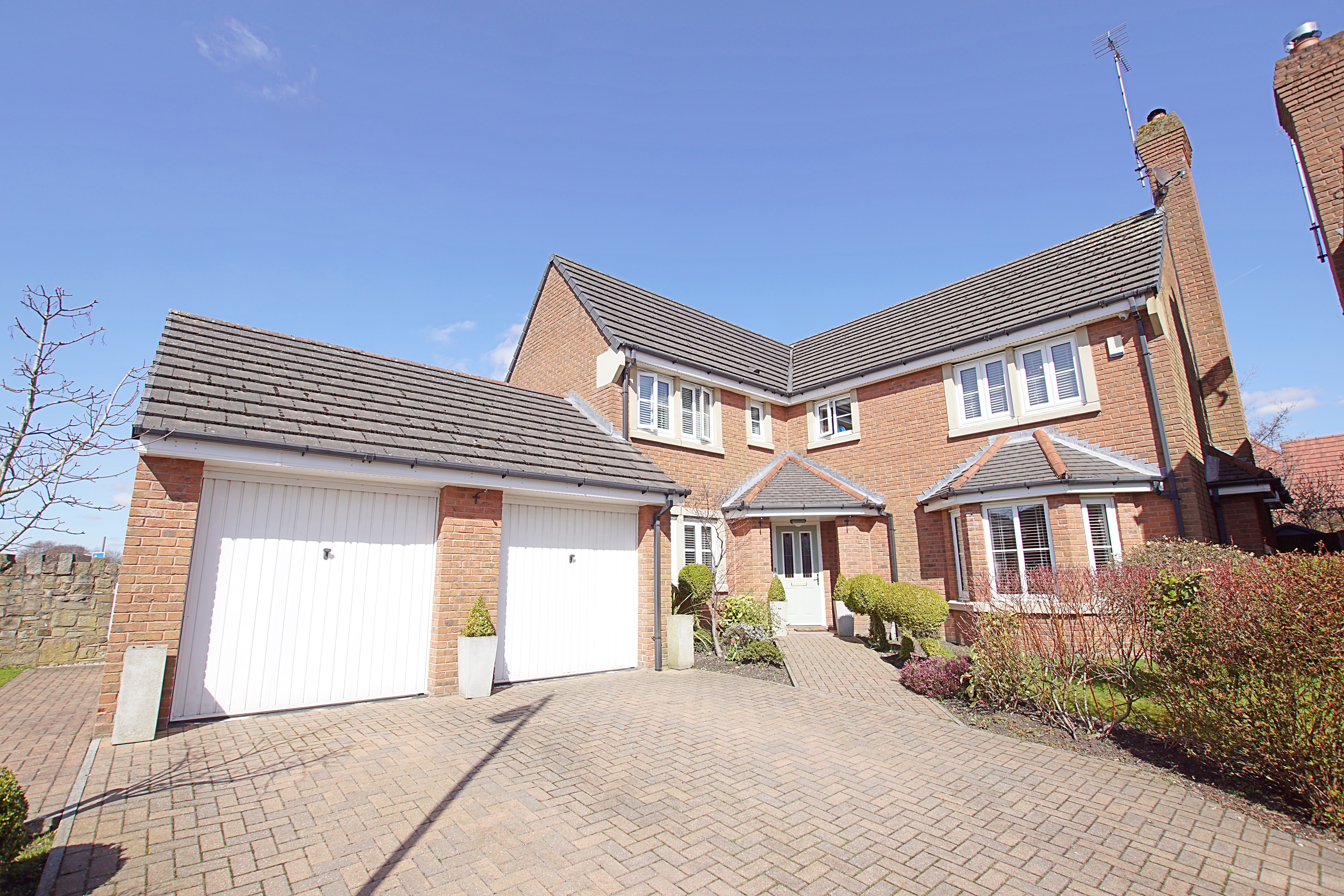 5 bedroom detached house for sale in The Manor, St. Helens, WA11 8GH