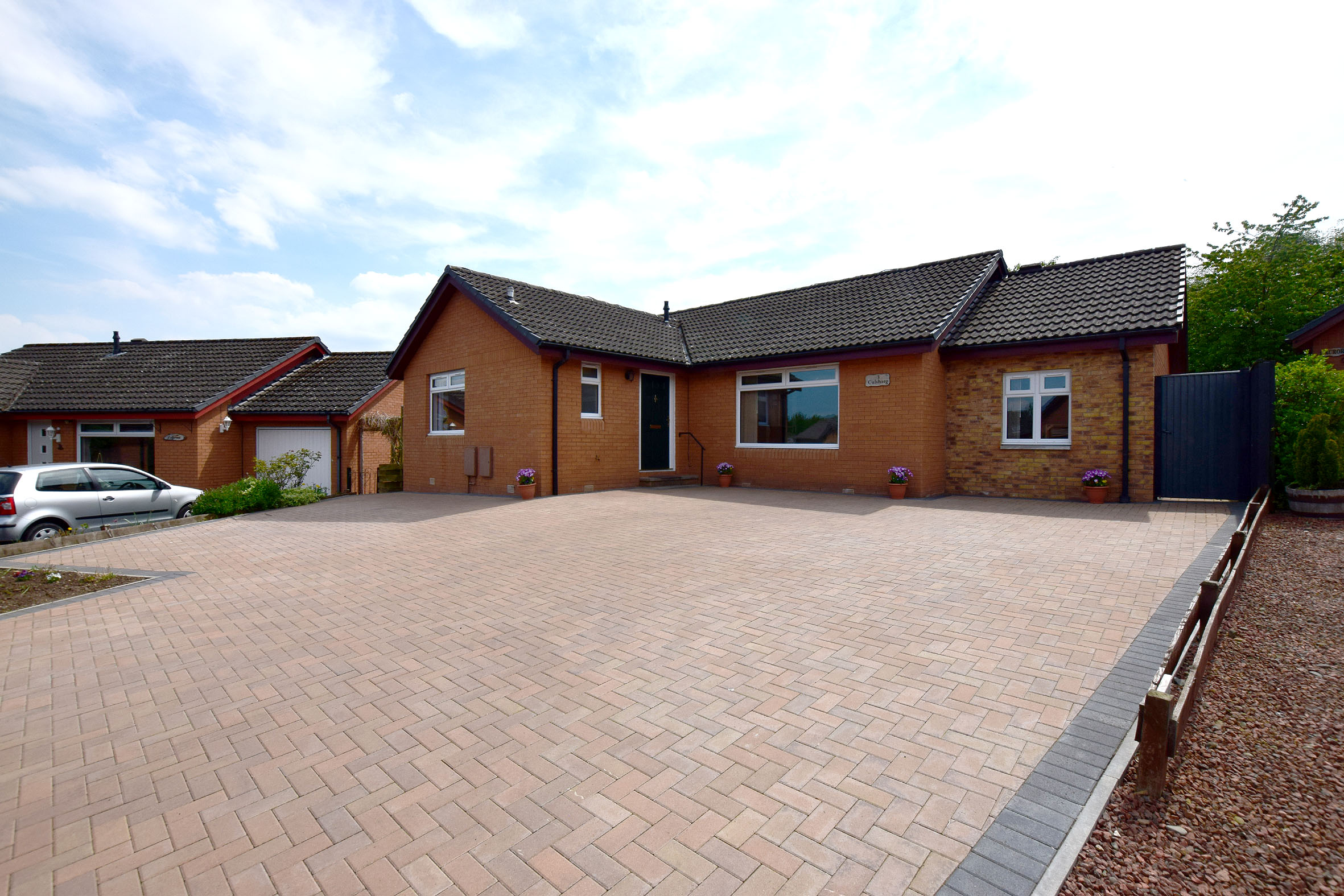 3 bedroom detached bungalow for sale in 3 Lowood Park, Tweedbank, TD1 3SQ