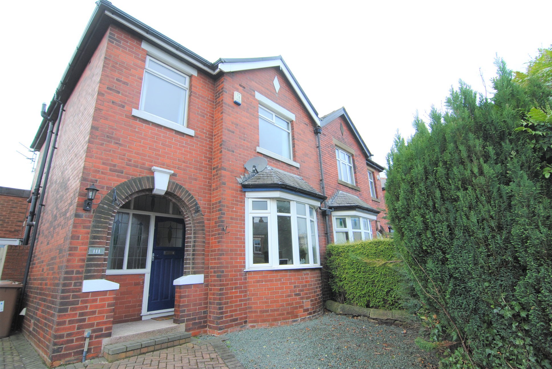 3 bedroom semi-detached house for sale in Park Road, Chorley, PR7 1QZ