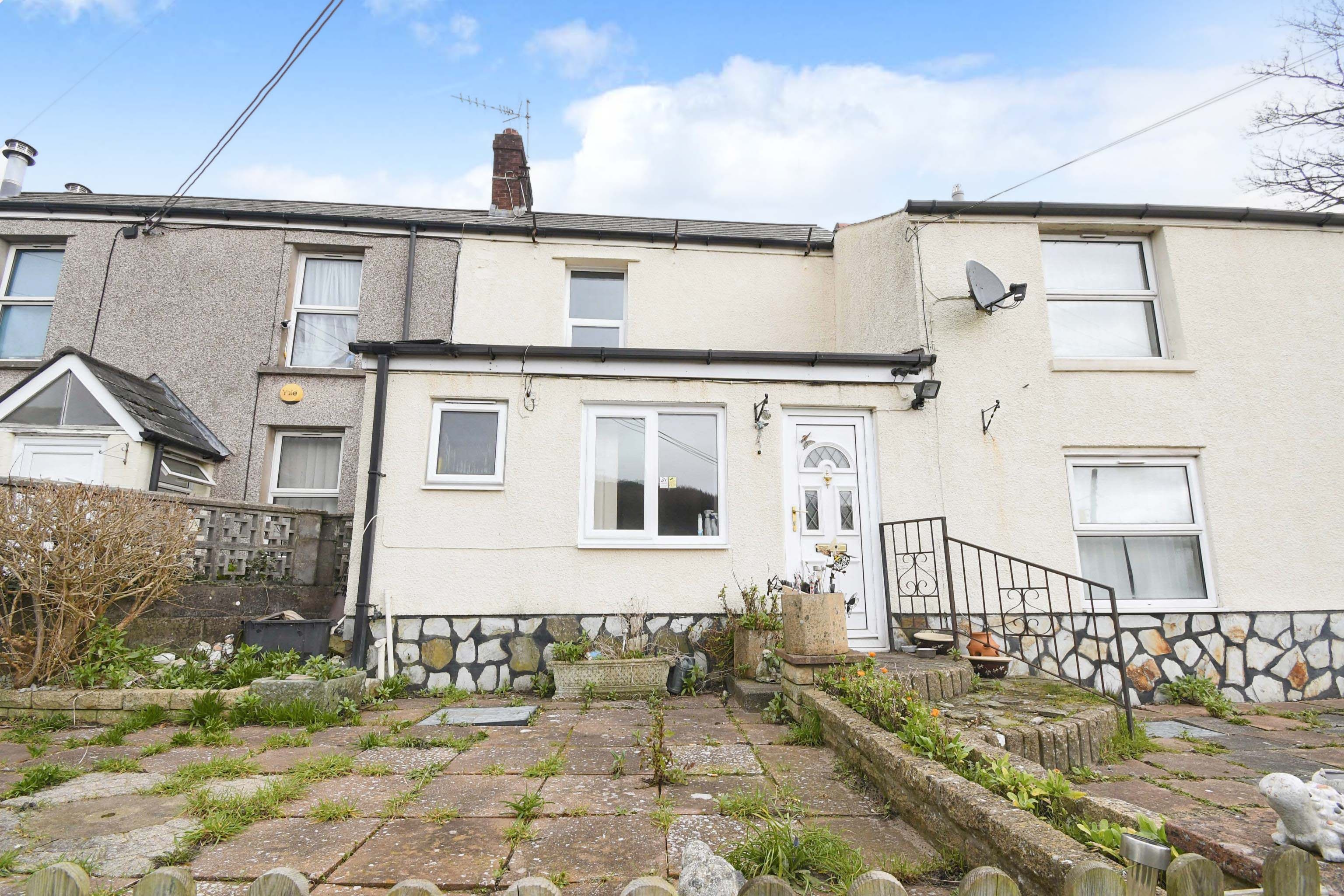 2 bedroom terraced house for sale in Nightingale Terrace, Pontypool ...