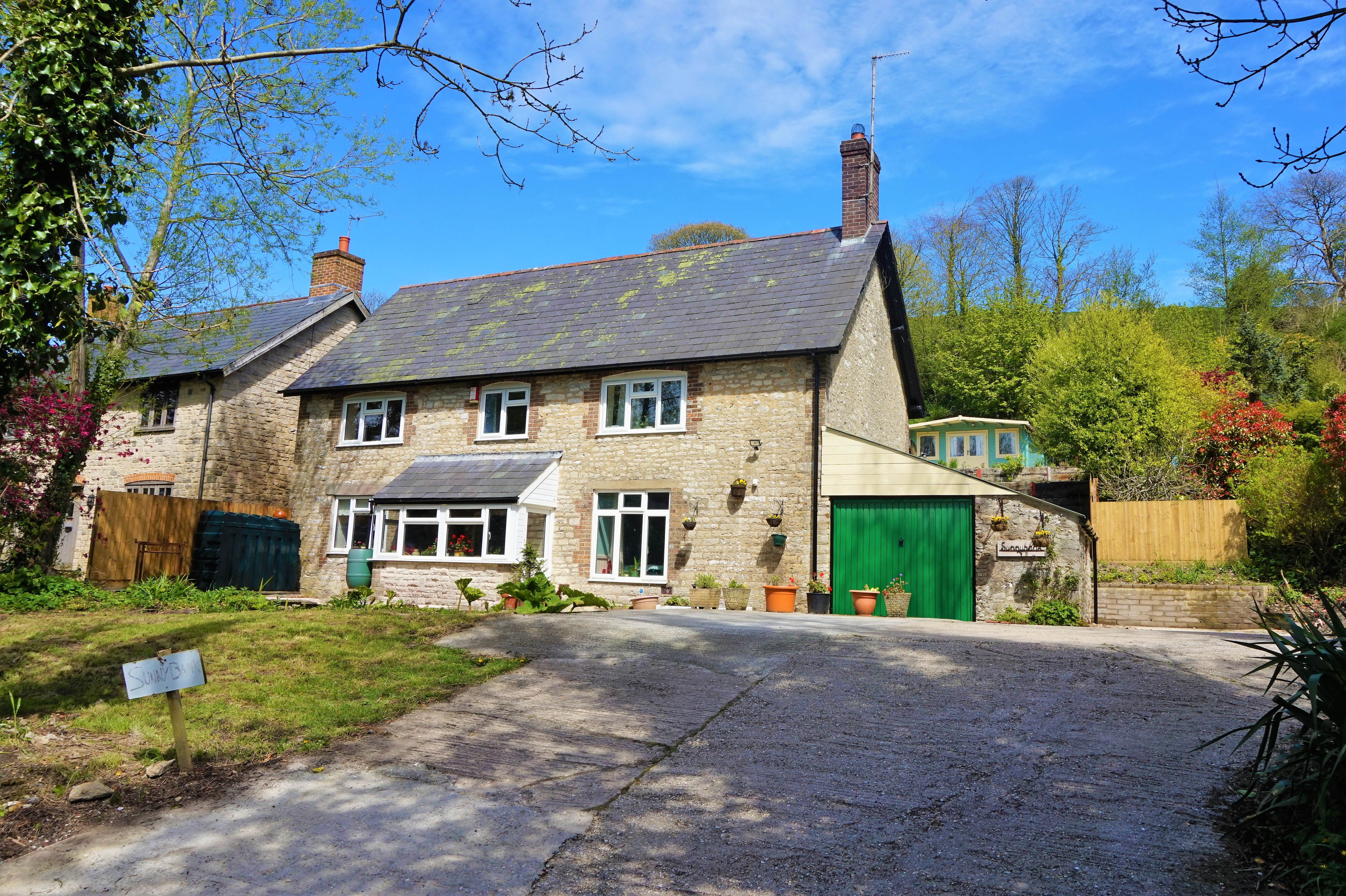 3 bedroom detached house for sale in Winterbourne Steepleton ...