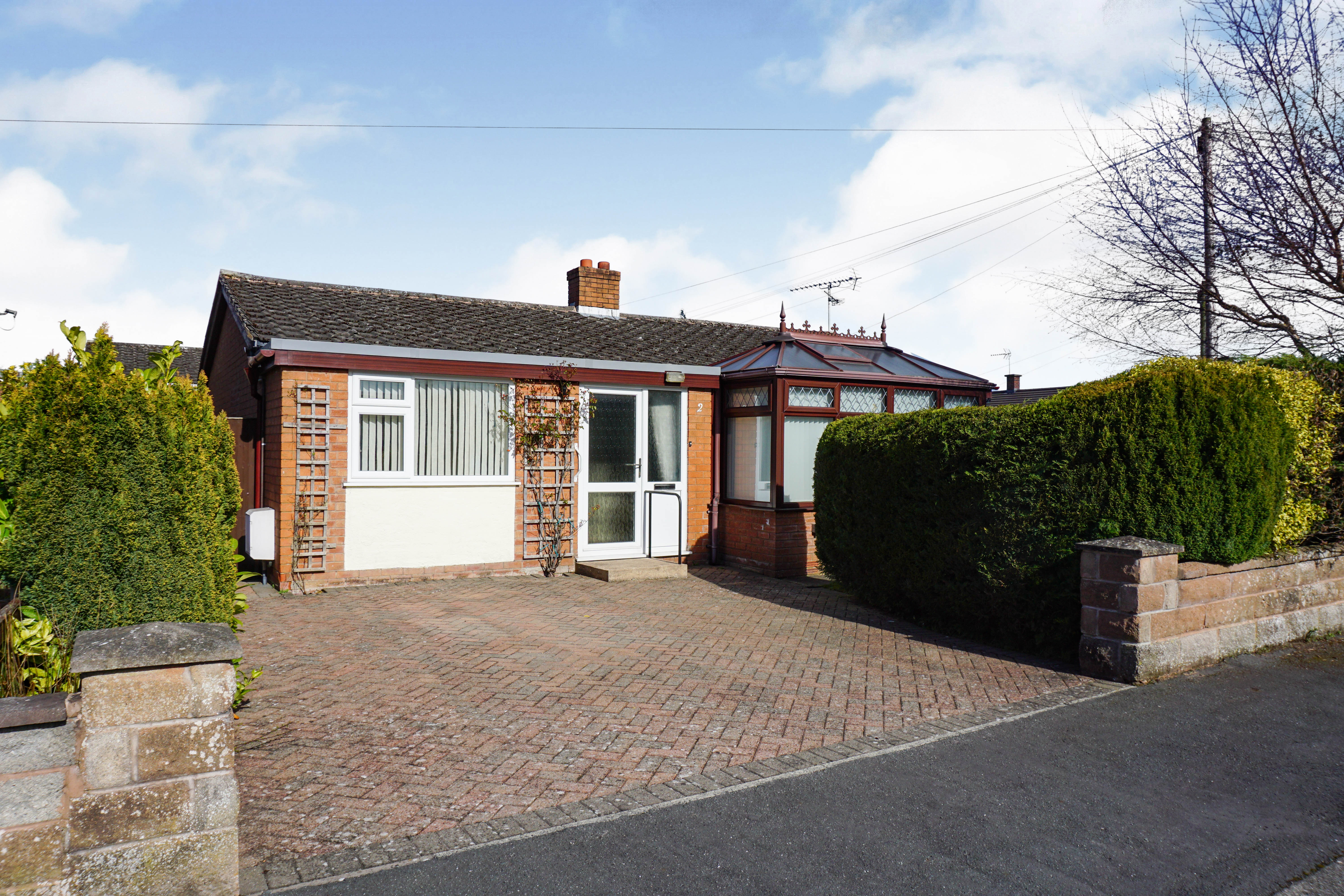 3 bedroom detached bungalow for sale in Ffordd Celyn, Sychdyn, Mold ...