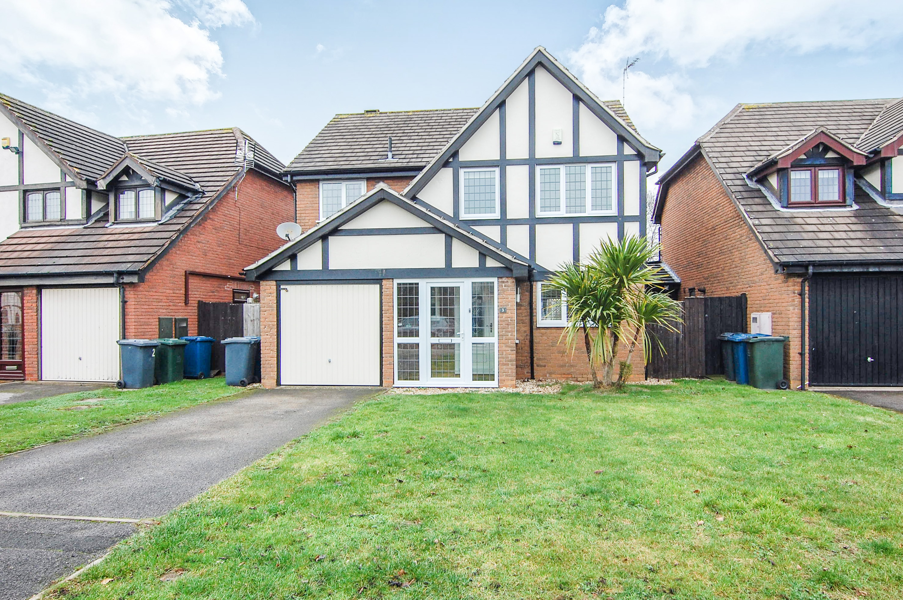 4 bedroom detached house for sale in Derwent Close, Gamston, NG2 6NF