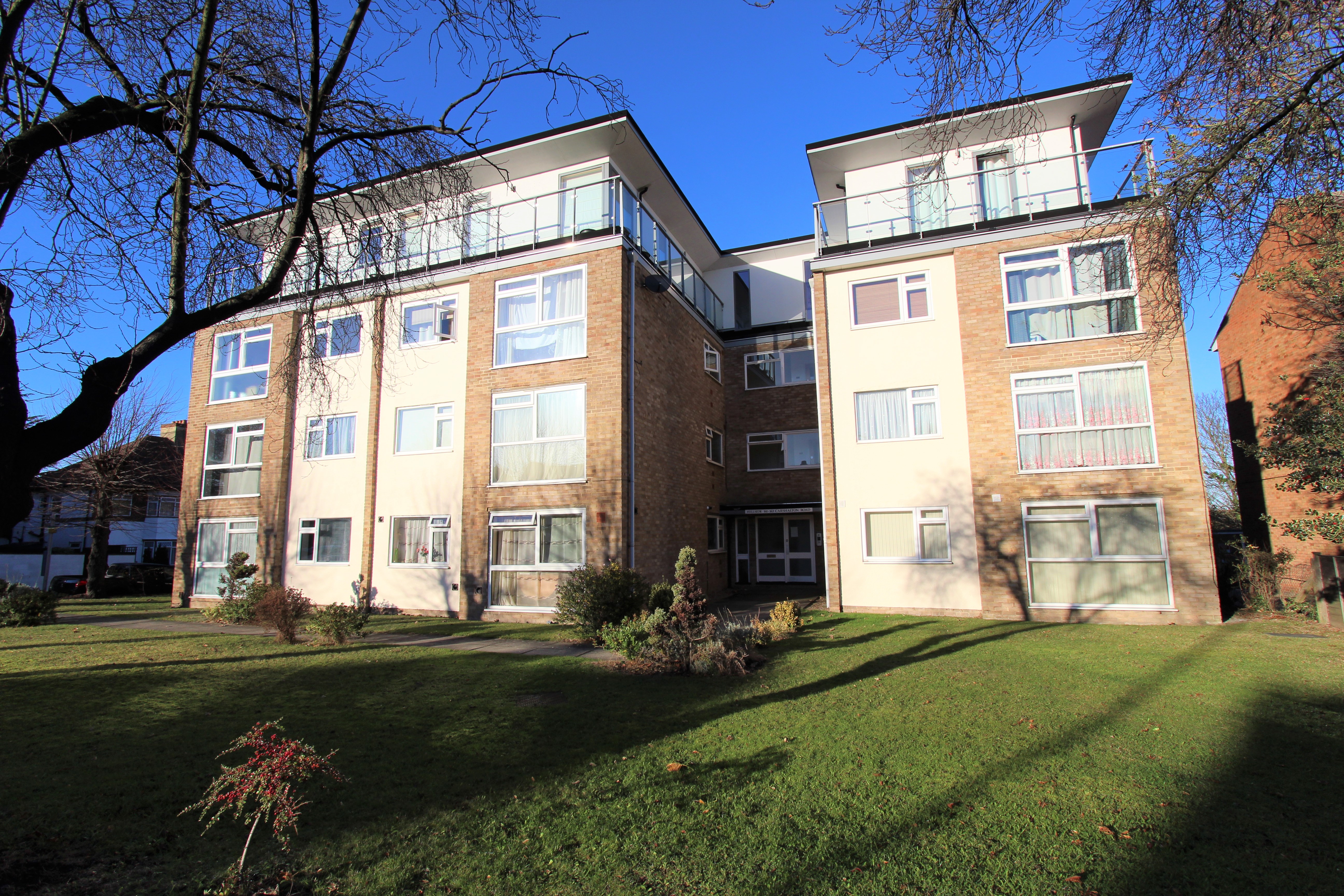 1 bedroom flat for sale in 161-163 Carshalton Road, Sutton, SM1 4NG
