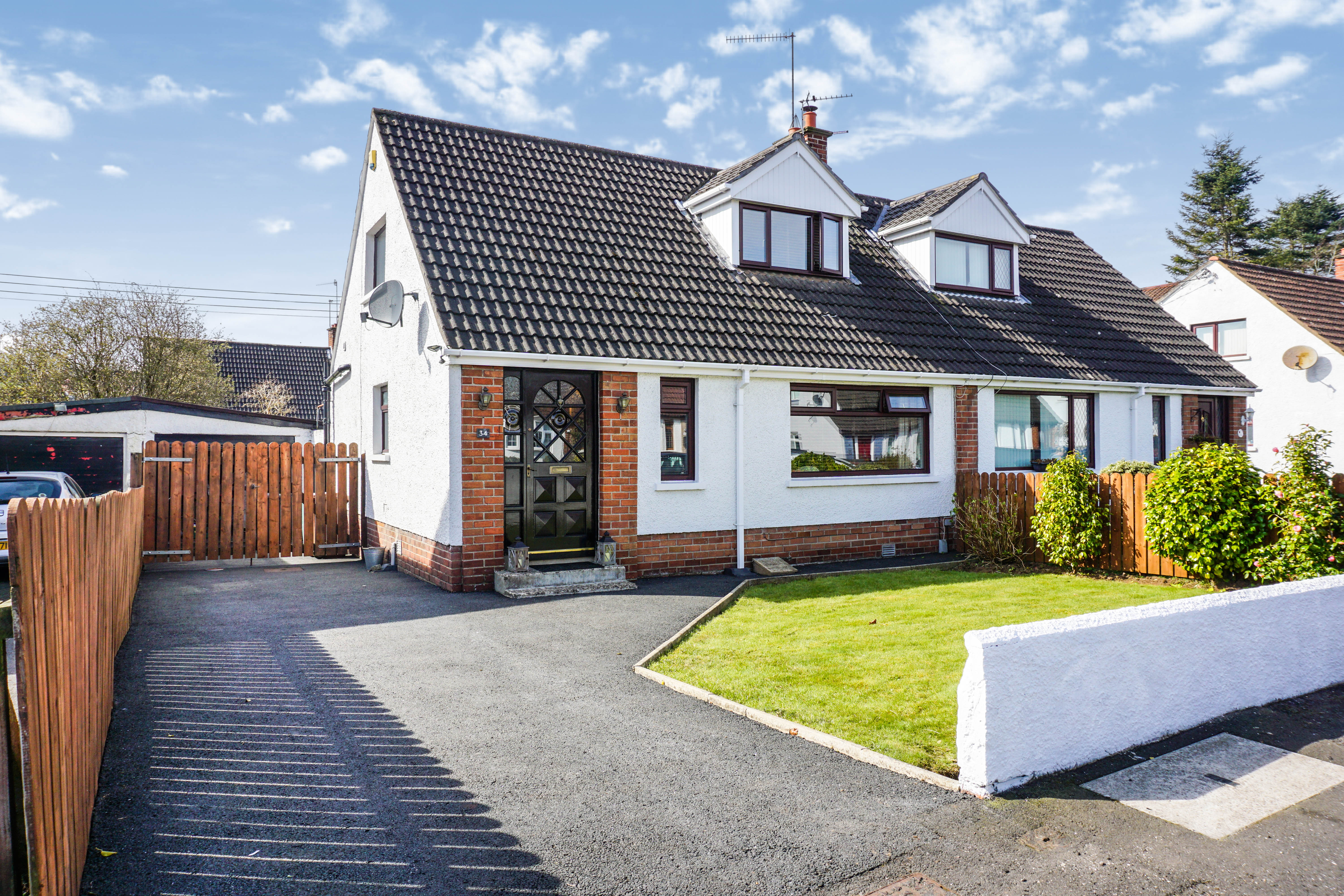 2 bedroom semi-detached house for sale in Greenburn Park, Lisburn, BT27 4LS