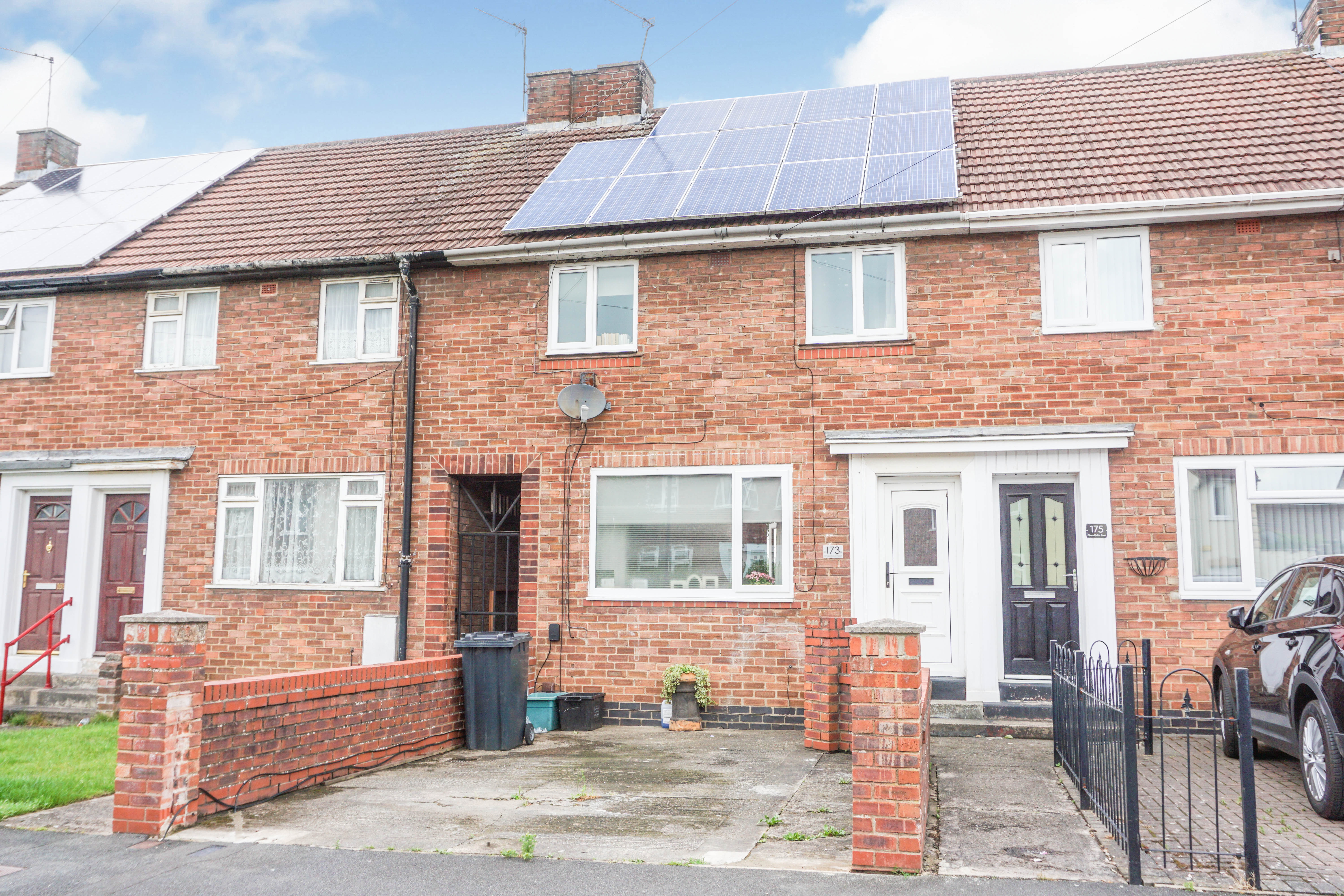 3 bedroom town house for sale in Chapelfields Road, York, YO26 5AD