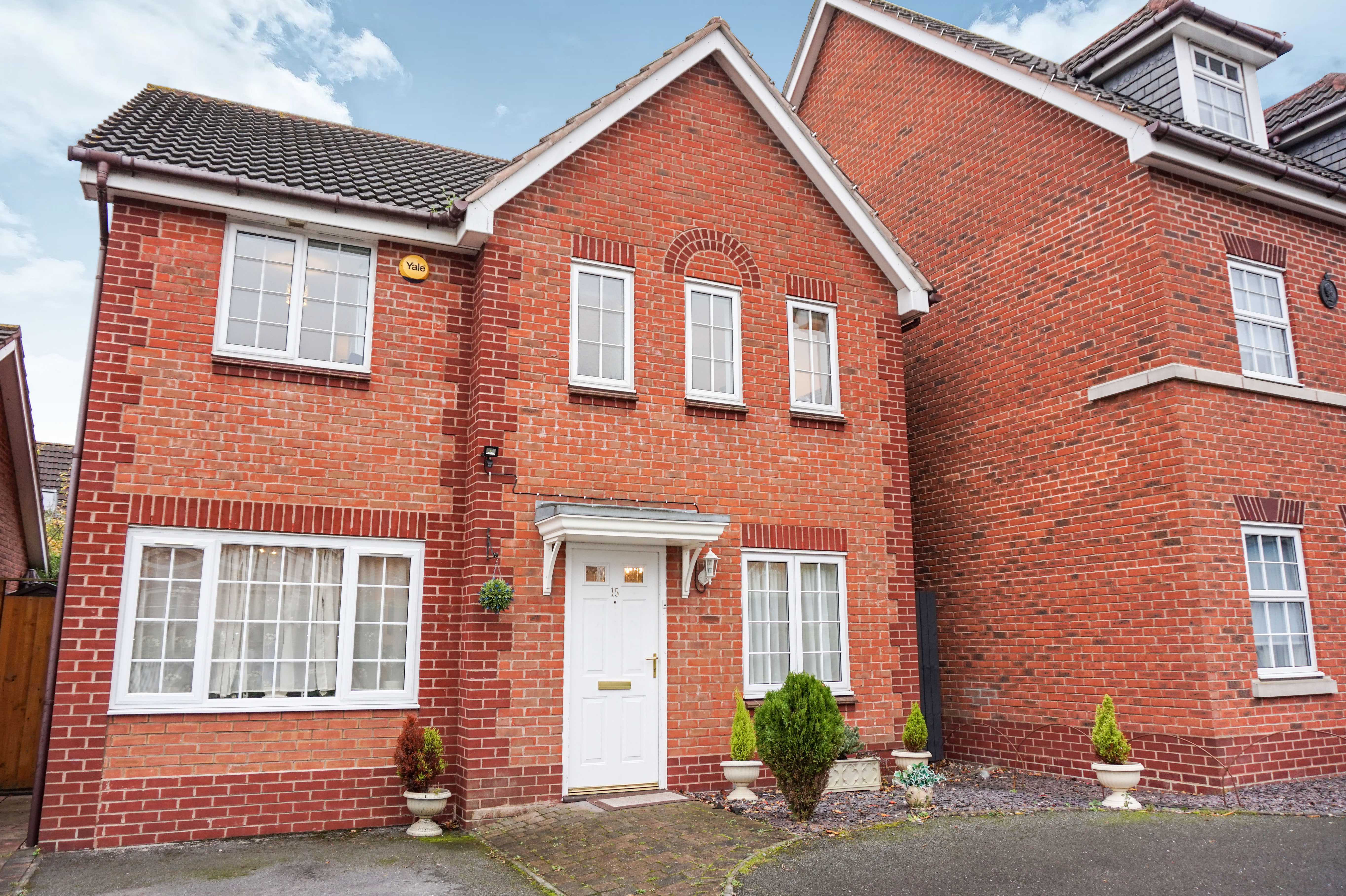 4 bedroom detached house for sale in Water Mill Crescent, Sutton ...