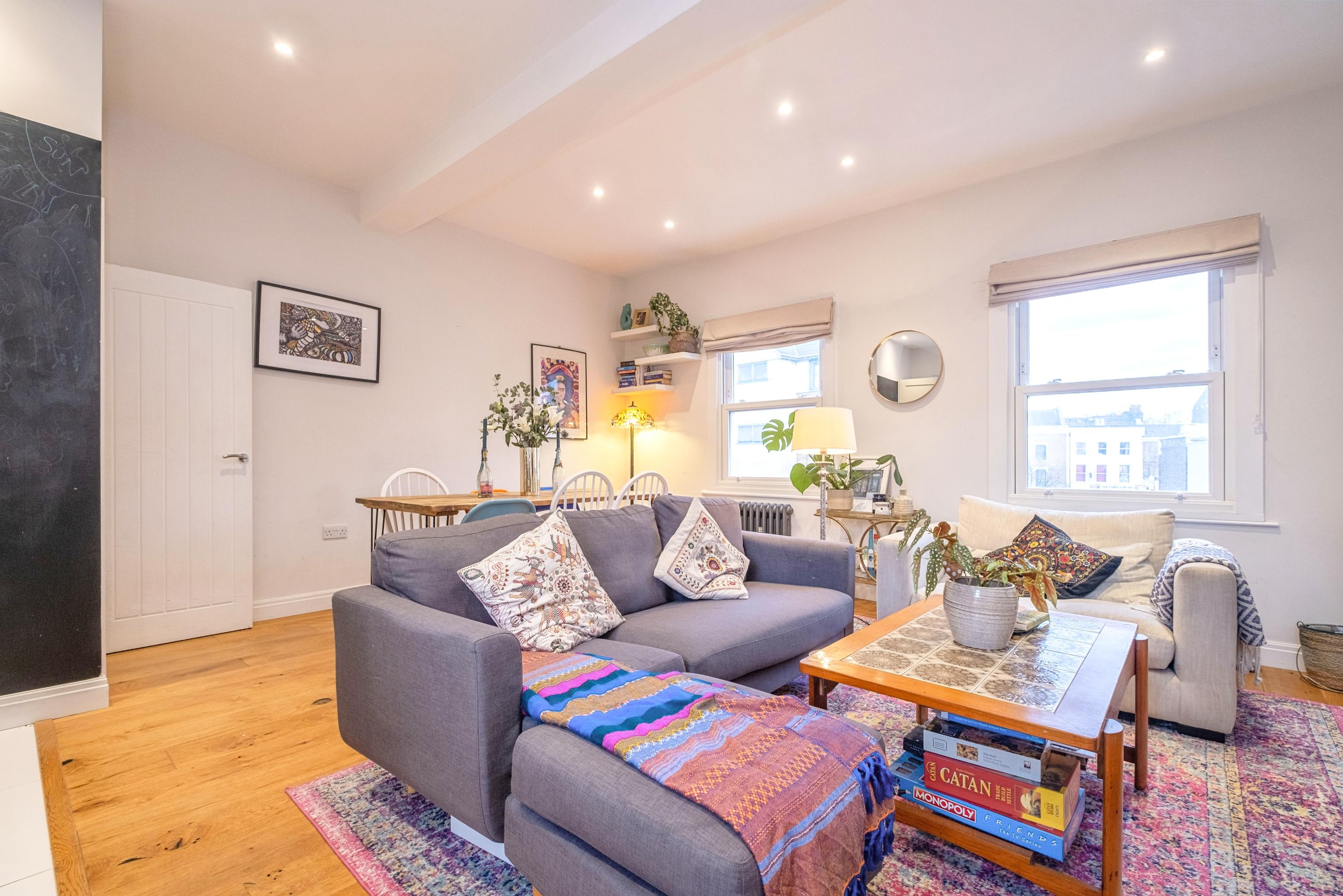 2 bedroom flat for sale in 14 Coldharbour Lane, London, SE5 9PR