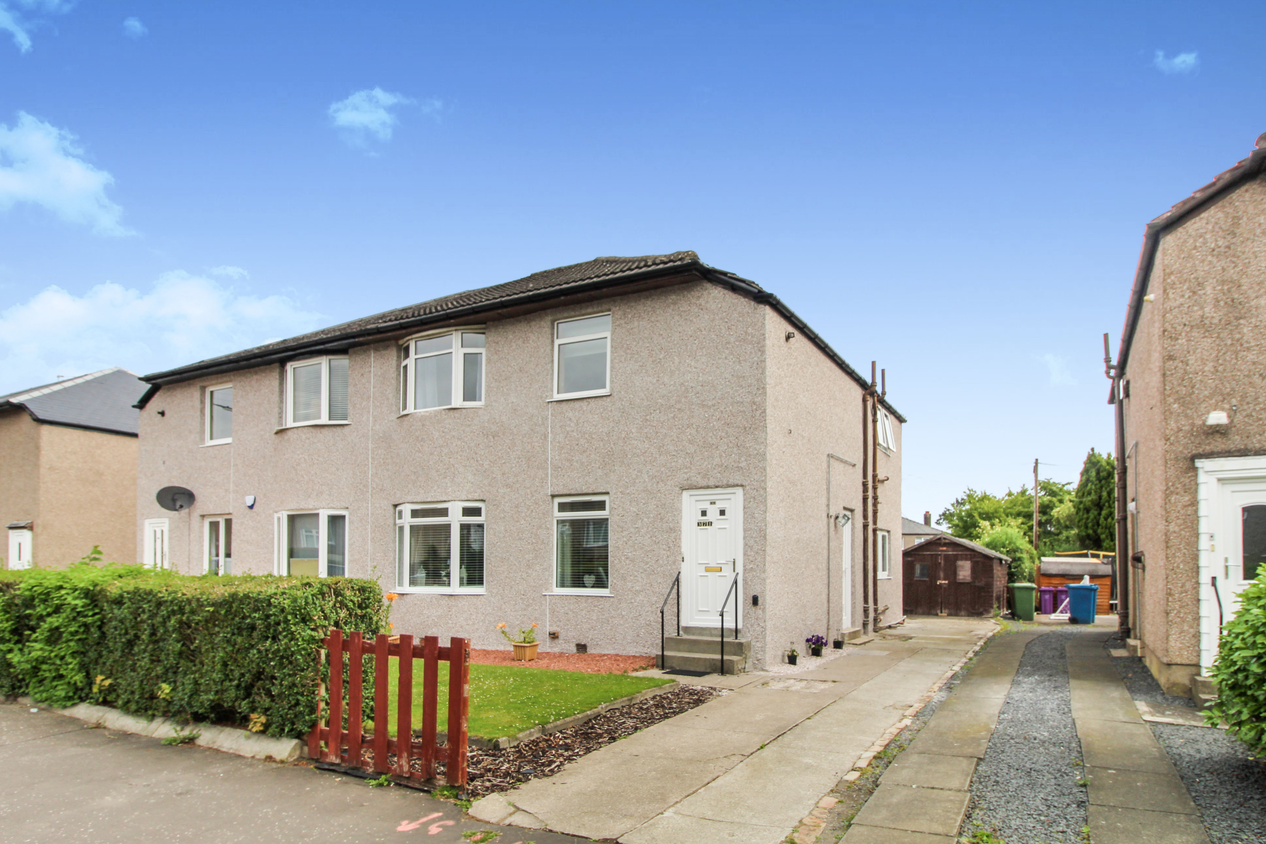 3 bedroom apartment for sale in Castlemilk Road, Glasgow, G44 5PN