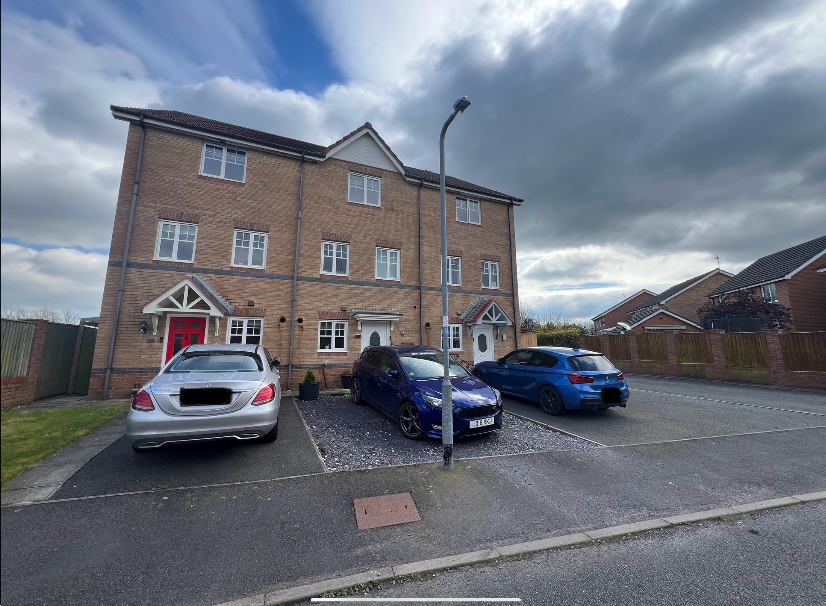 3 bedroom town house for sale in Bloom Avenue, Wrexham, LL11 5FD