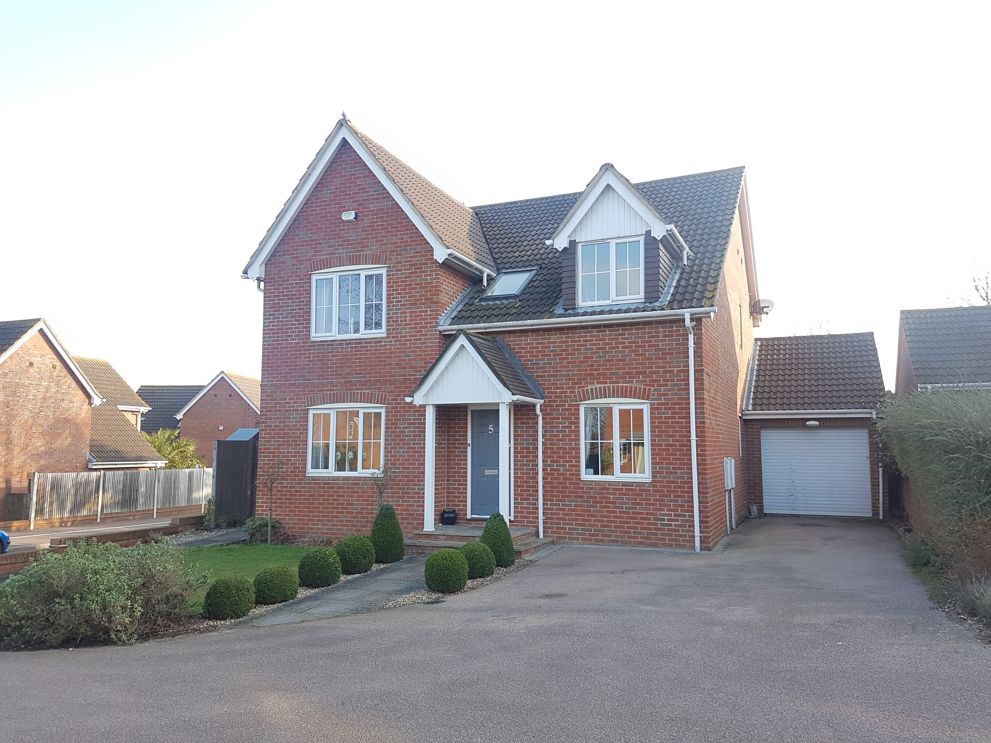 4 bedroom detached house for sale in Gatekeeper Chase, Gillingham, ME8 9BH