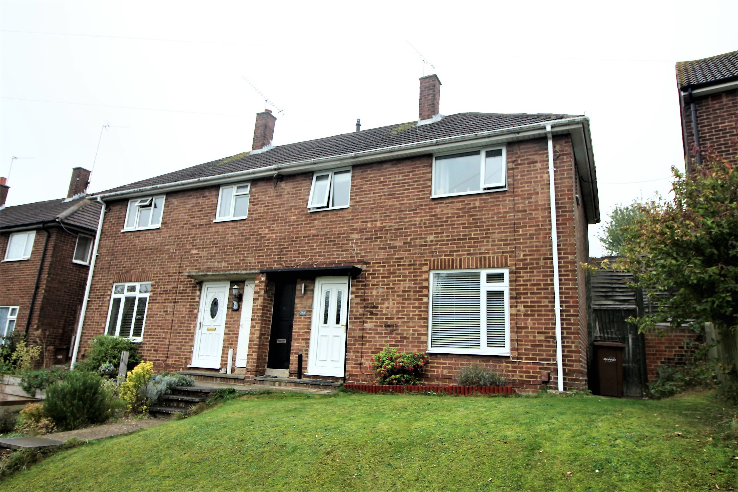 2 bedroom semi-detached house for sale in The Tideway, Rochester, ME1 3PT