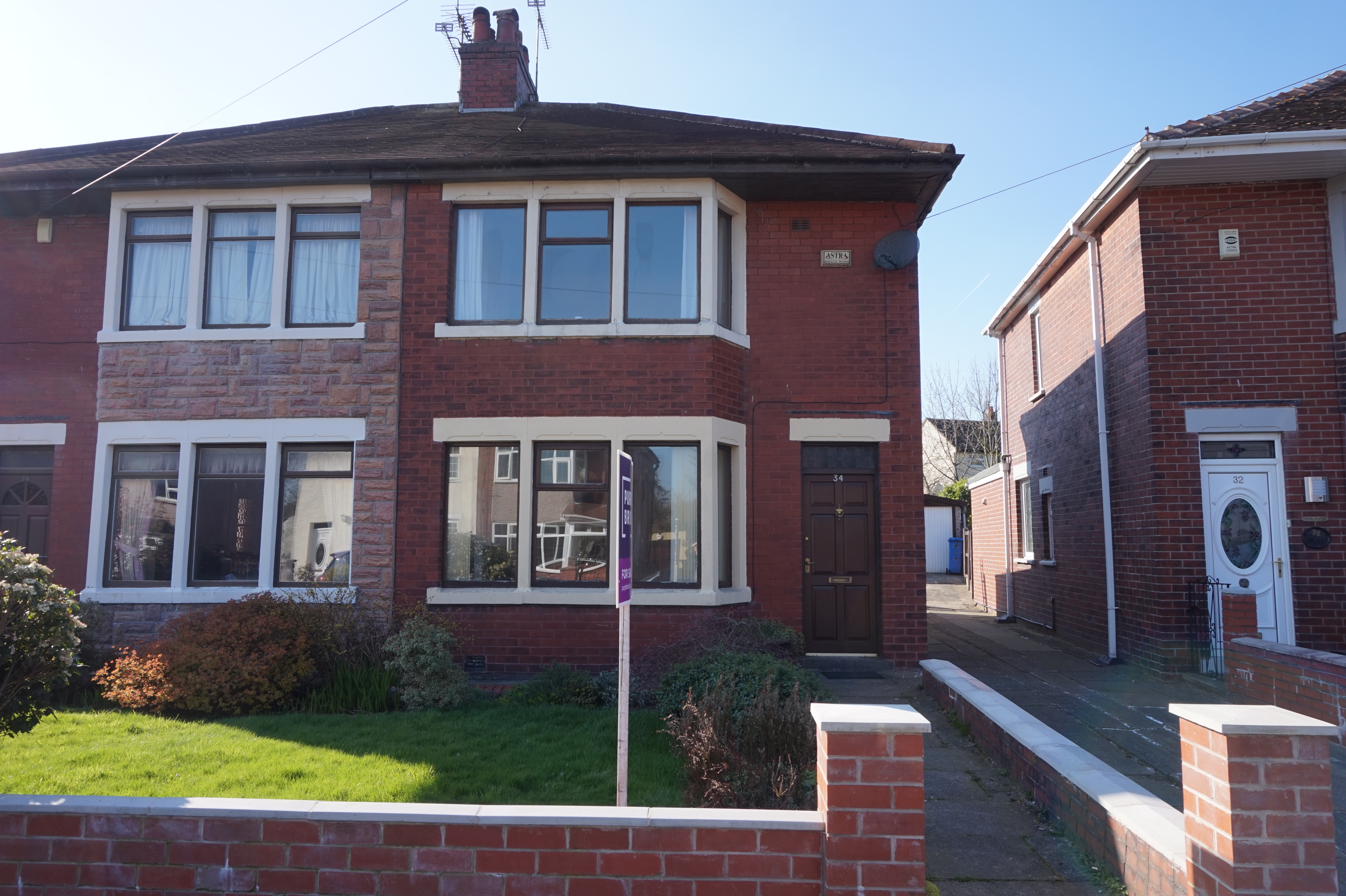 2 bedroom semi-detached house for sale in Crescent Road, Marland ...