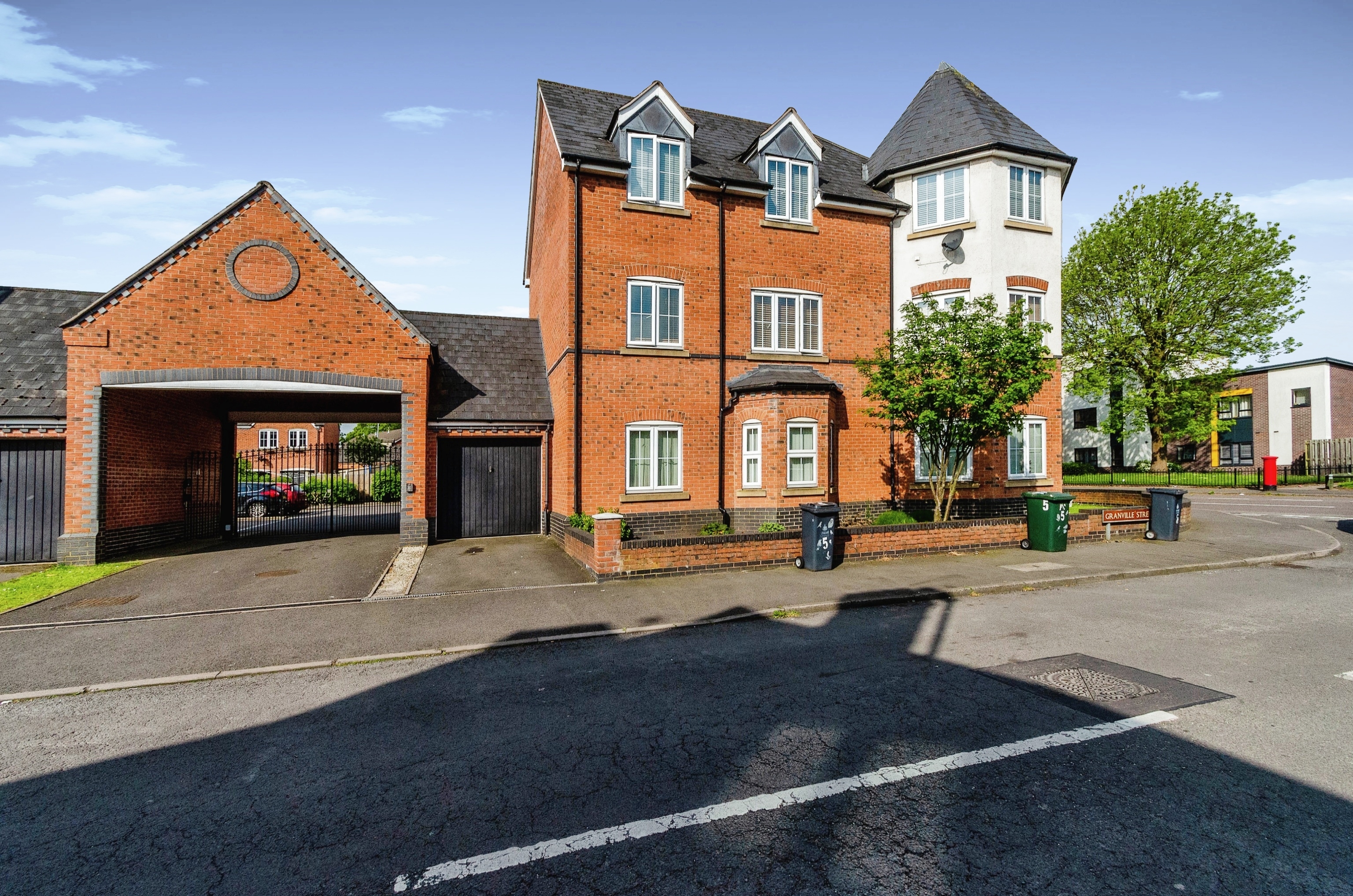 2 bedroom apartment for sale in 14 Bloxwich Road South, Willenhall ...