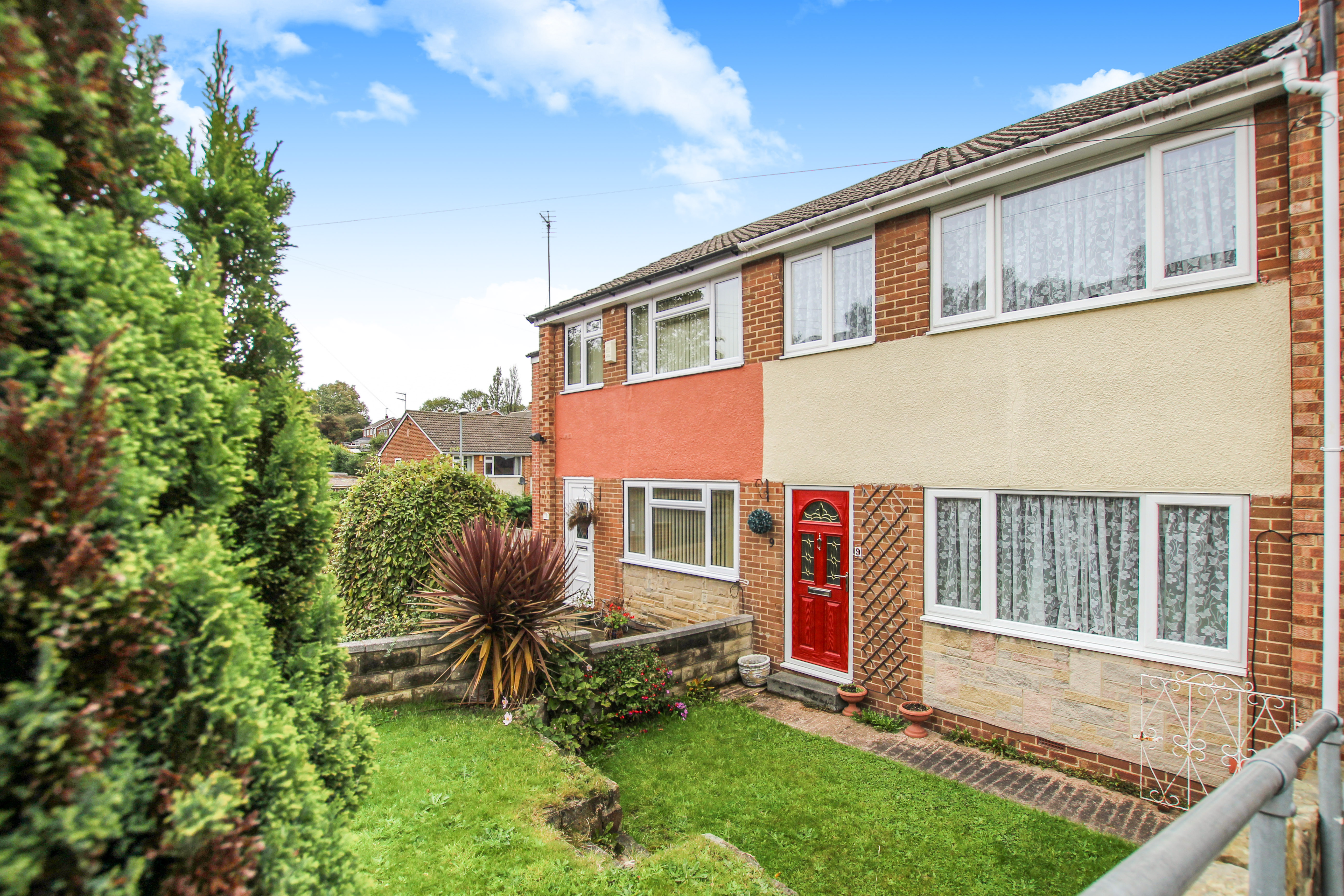 3 bedroom town house for sale in Sandy Grove, Rothwell, LS26 0TB