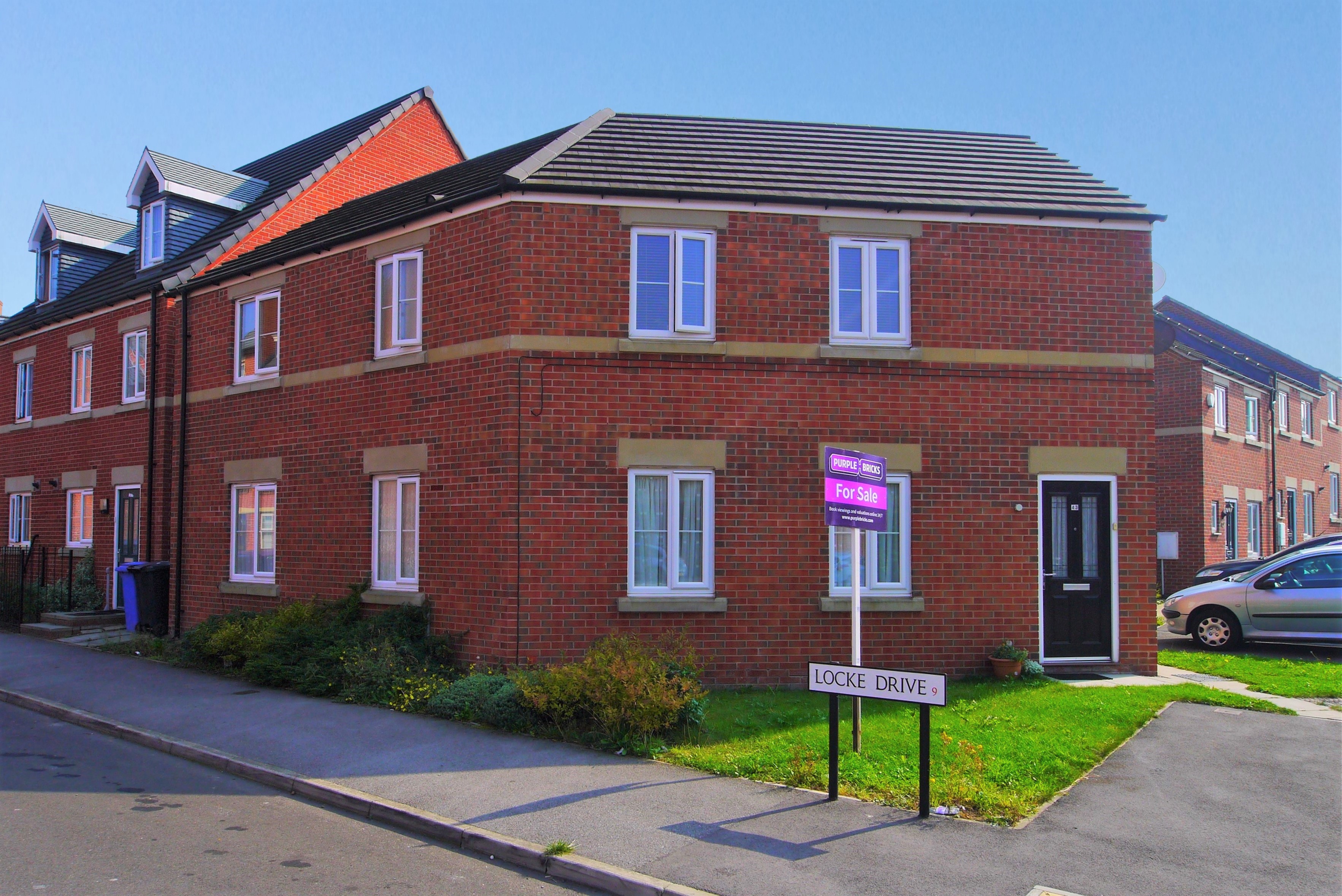 2 bedroom ground floor flat for sale in Locke Drive, Sheffield, S9 3DH