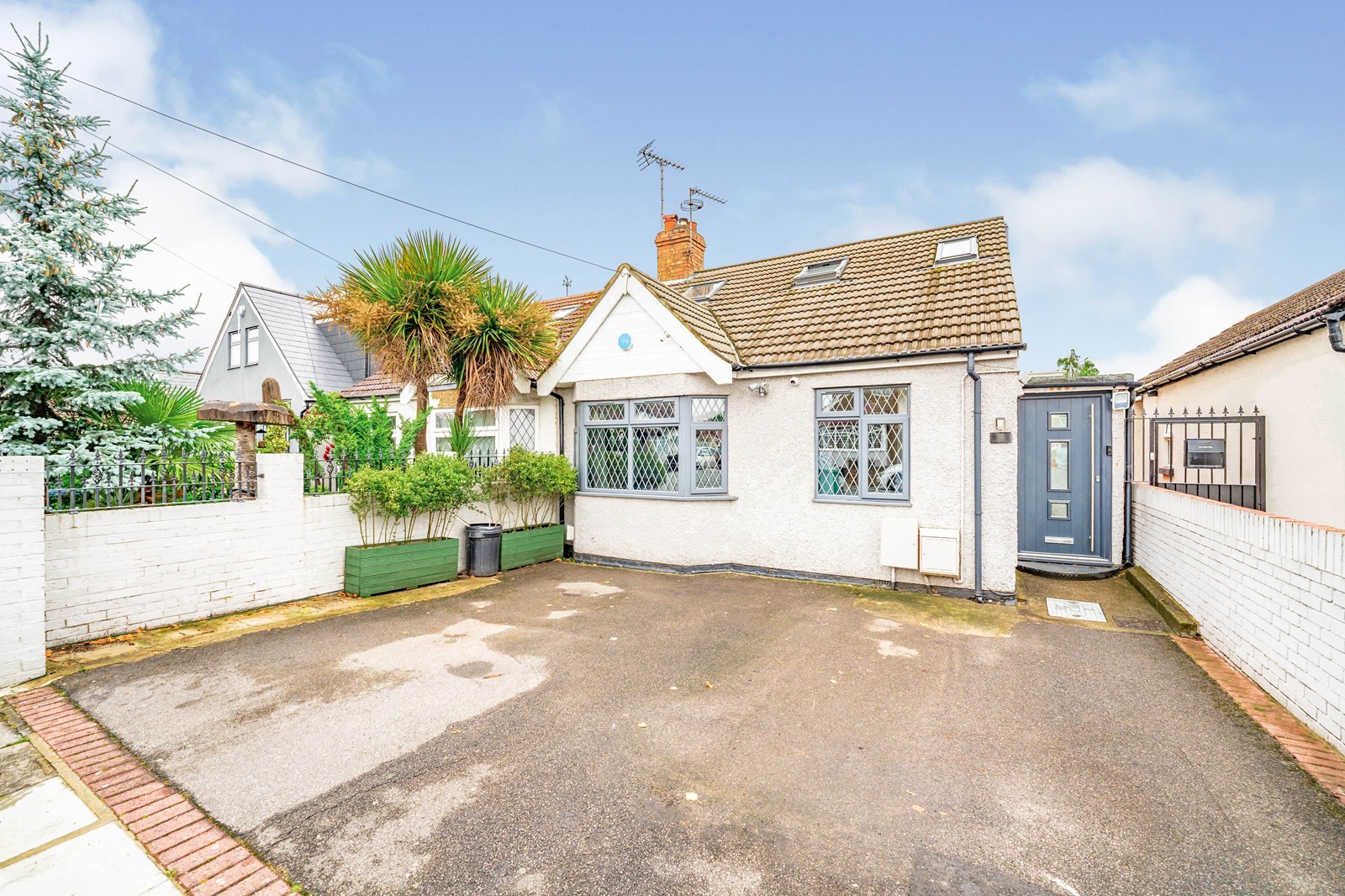 4 bedroom semi-detached bungalow for sale in Marnham Crescent ...
