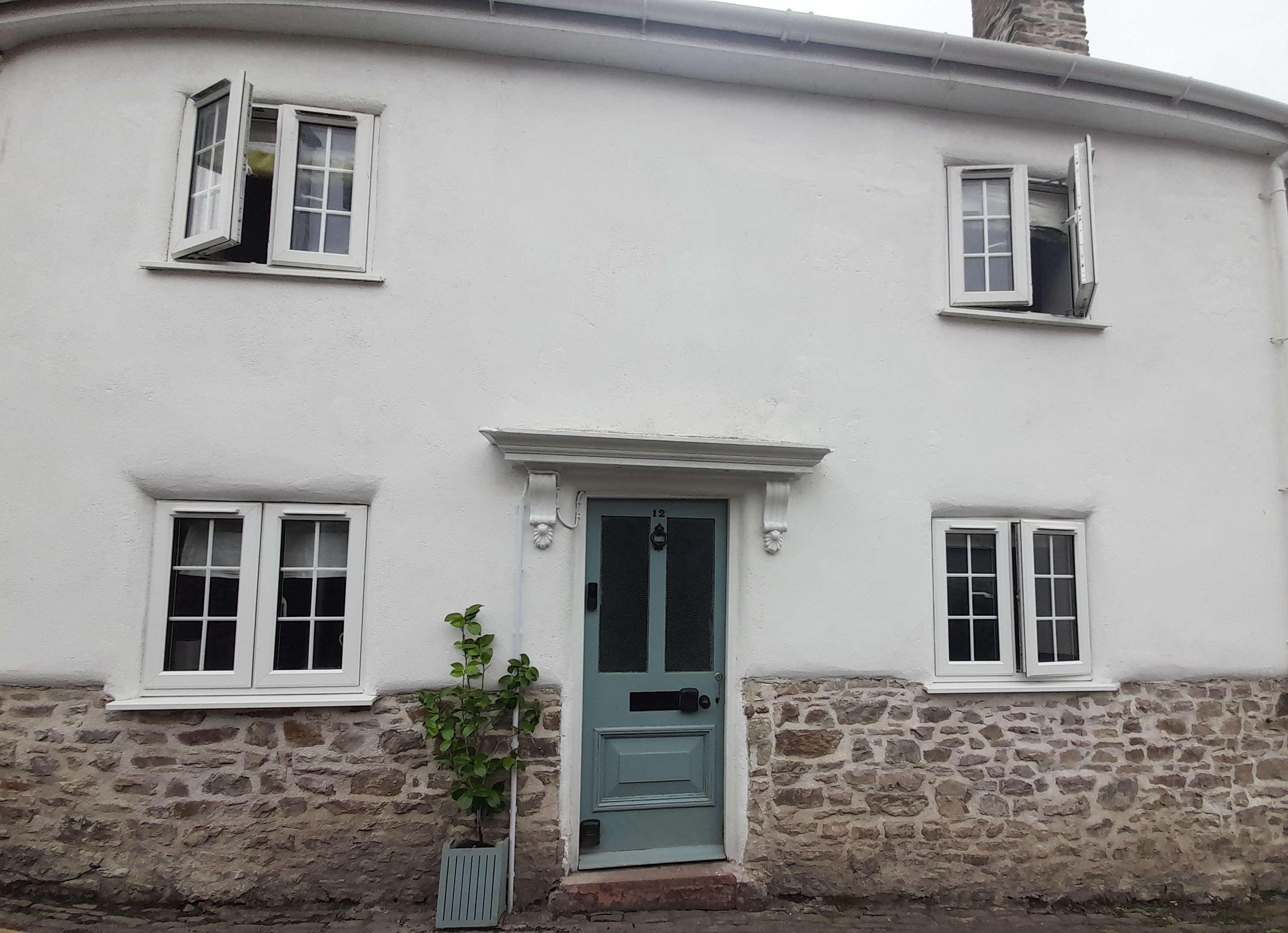 2 bedroom terraced house for sale in Castle Street, Bideford, EX39 1AT