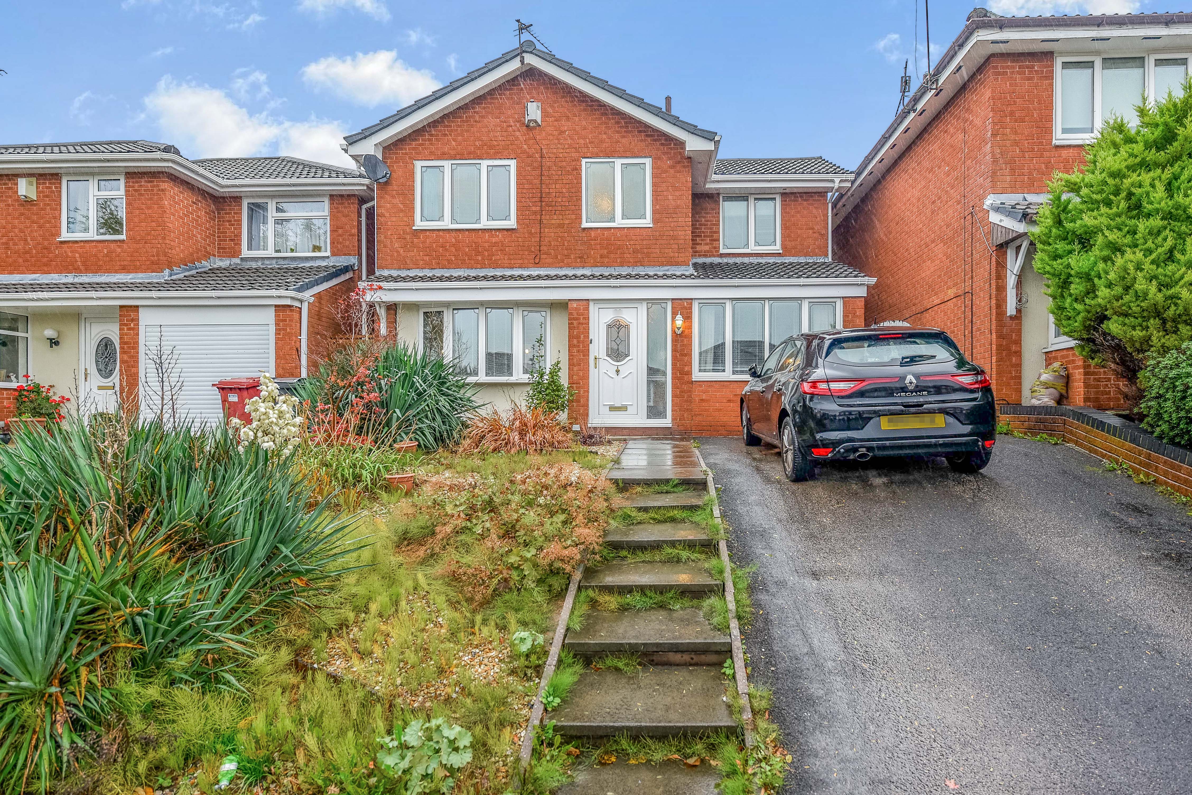 3 bedroom detached house for sale in Lovett Drive, Prescot, L35 5HJ