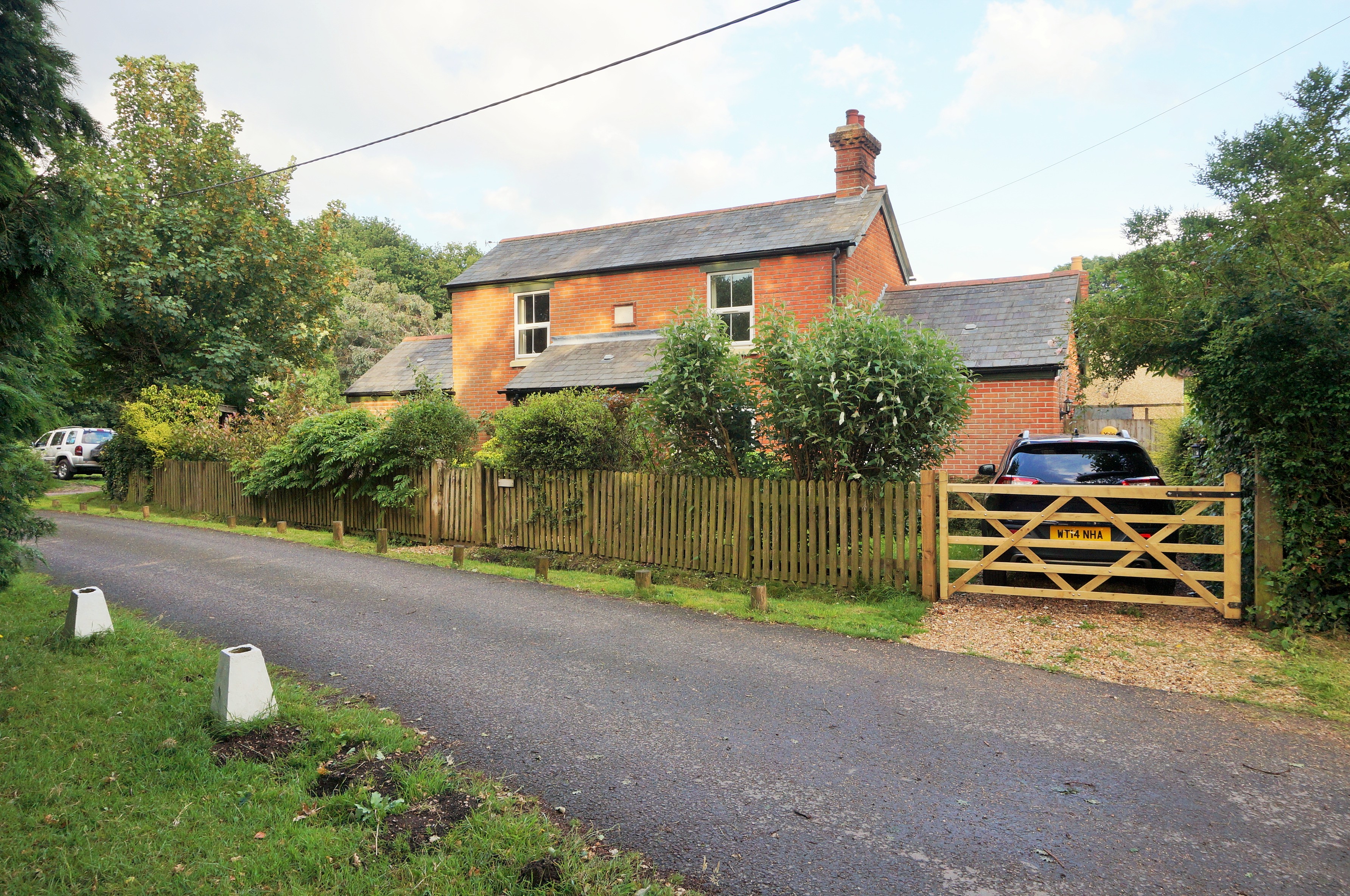 4 bedroom detached house for sale in Applemore Hill, Applemore, Dibden ...