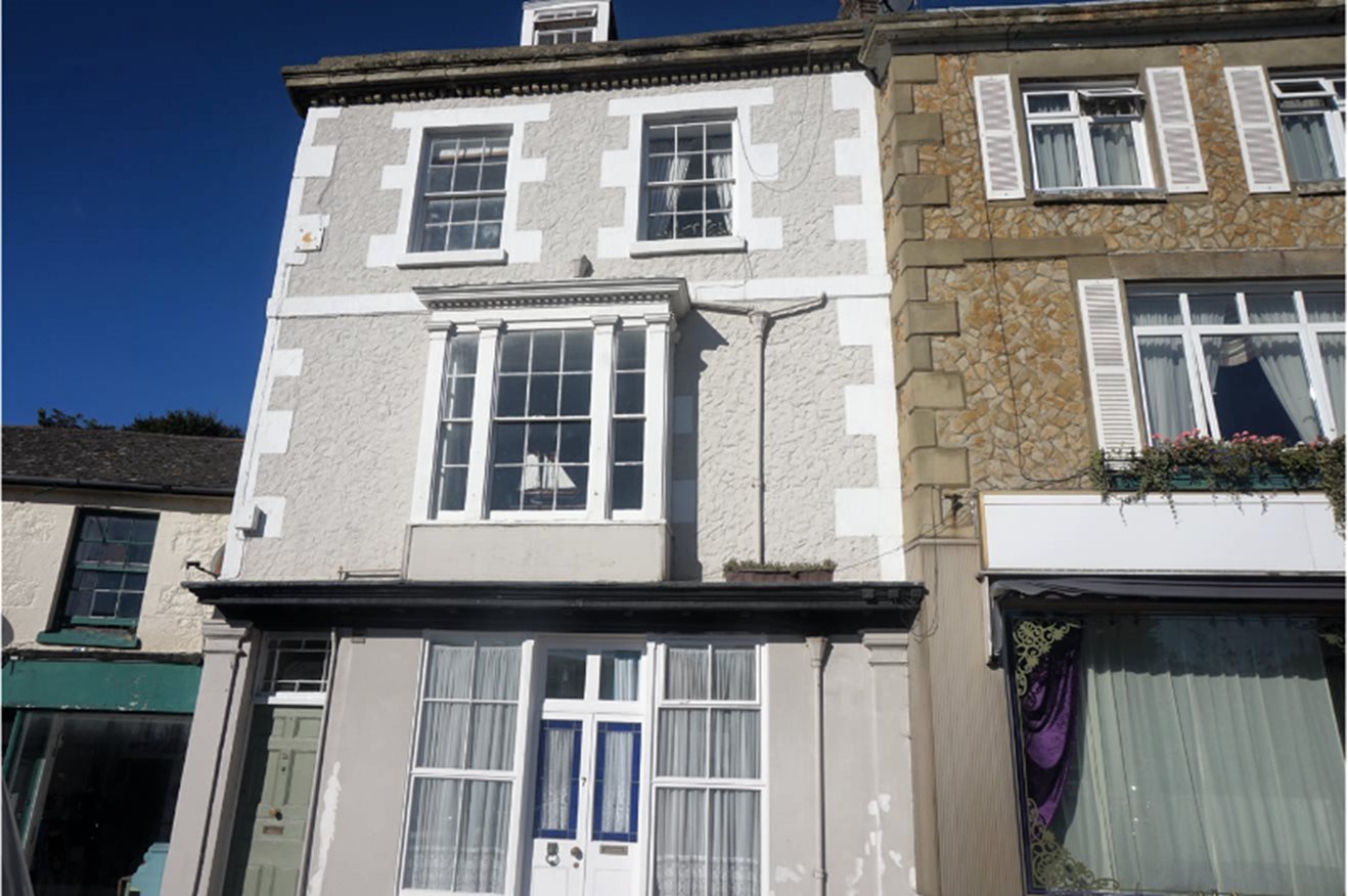 4 bedroom flat for sale in Spring Hill, Ventnor, PO38 1PE