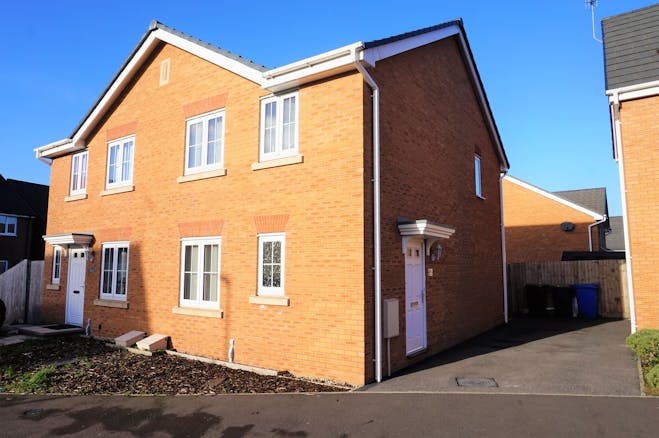 3 Bedroom Semi Detached House For Sale In Darwin Drive Burslem Stoke