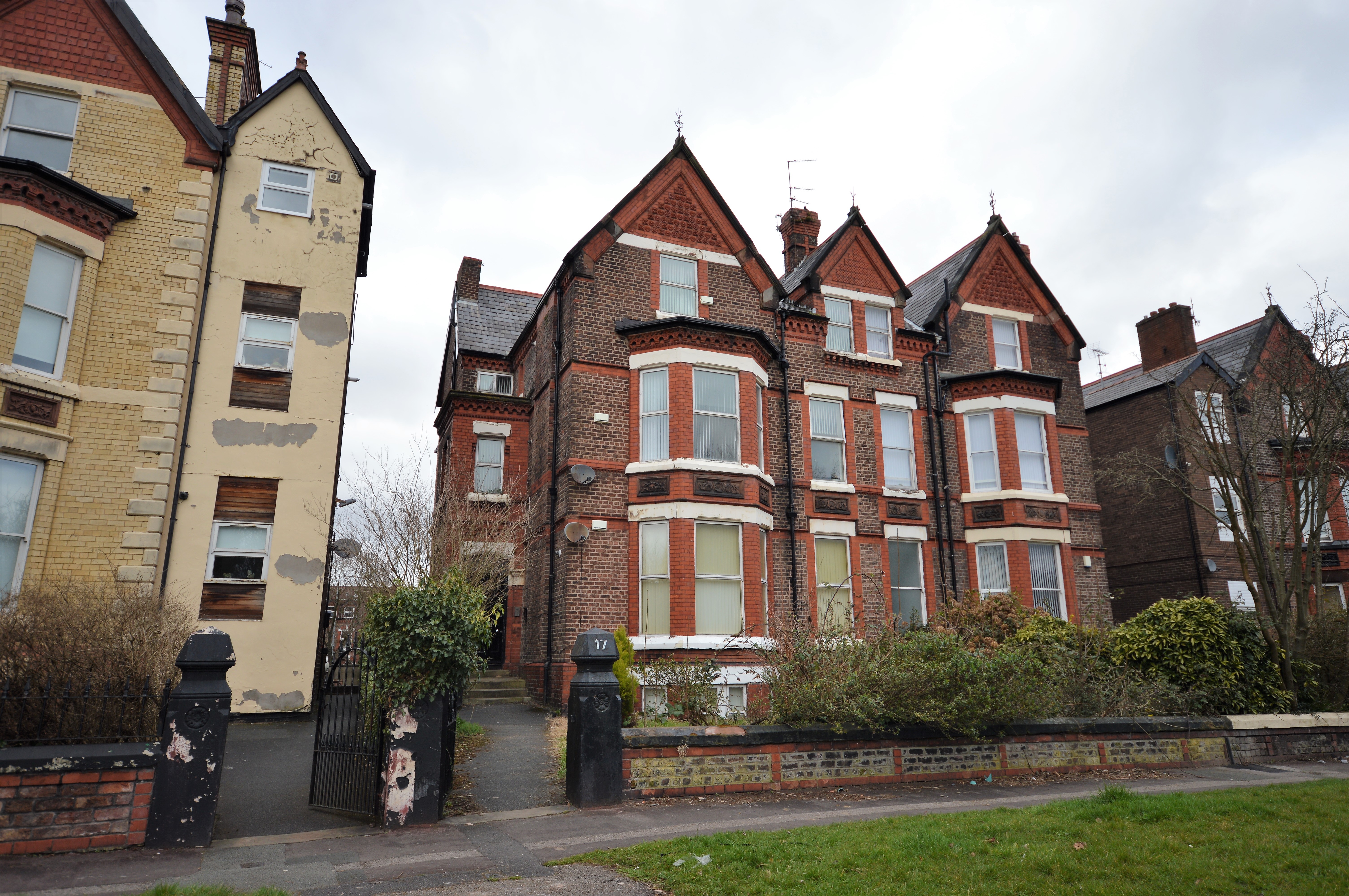 2 bedroom apartment to rent in Newsham Drive, Liverpool, L6 7UG