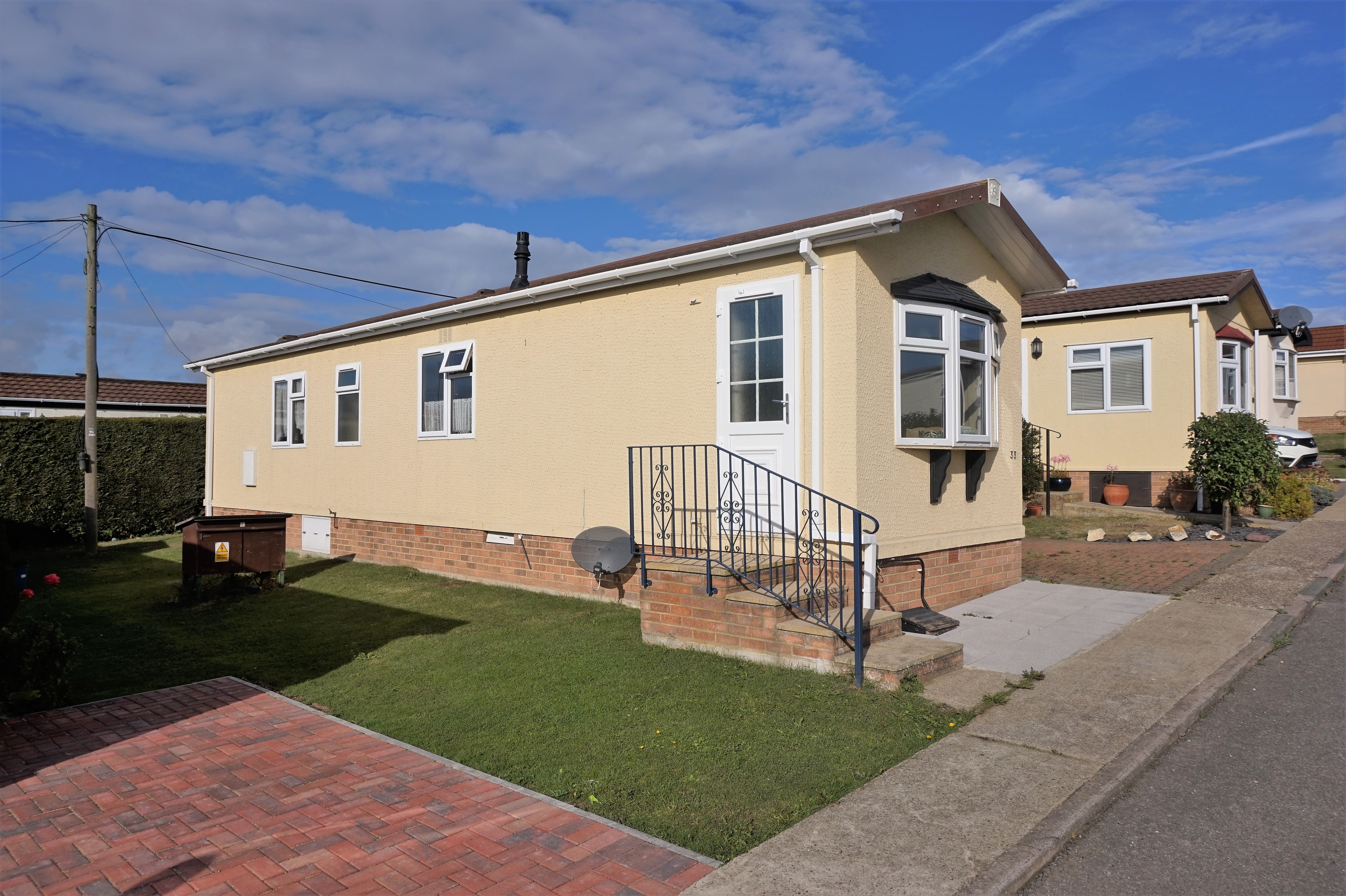 2 bedroom park home for sale in East Avenue,, Althorne, CM3 6DD