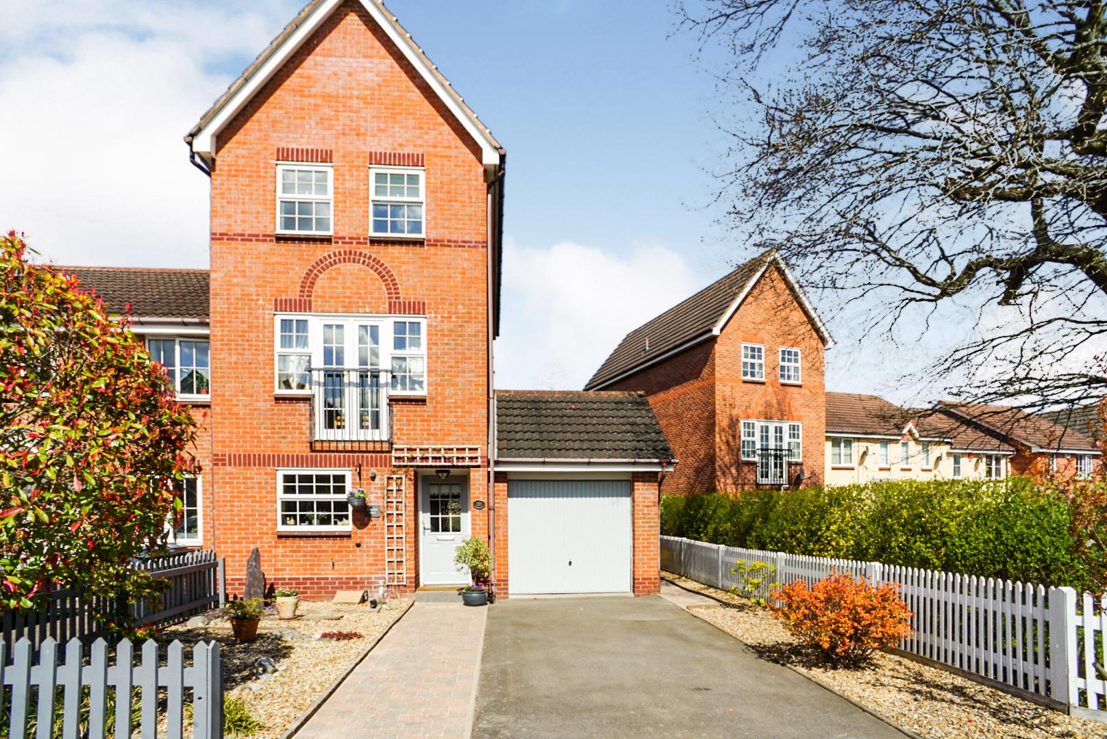 3 bedroom town house for sale in Water Mill Crescent, Sutton Coldfield ...