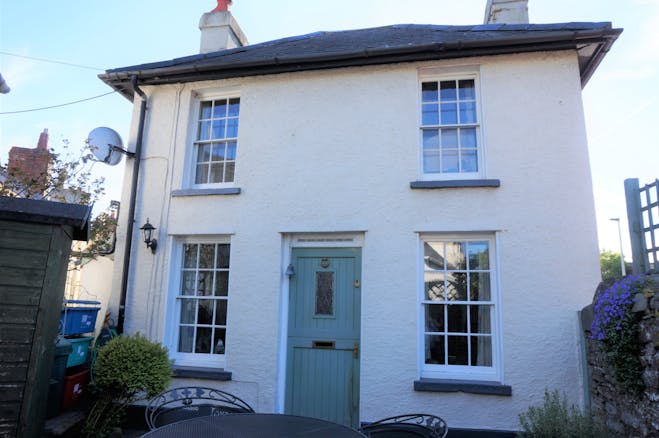 2 Bedroom Link Detached House For Sale In Maendu Street Brecon Ld3 9he
